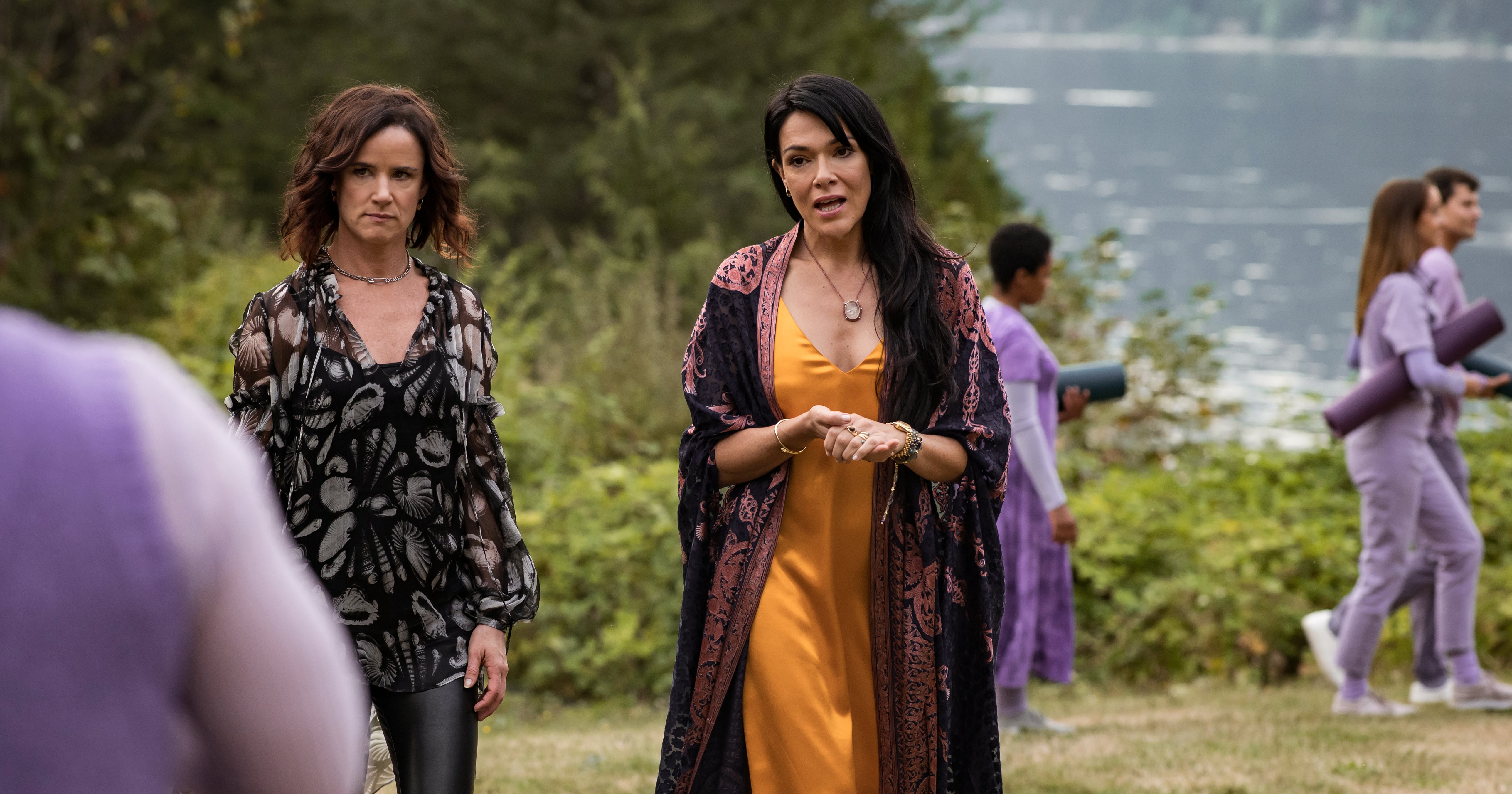 Yellowjackets Cult and Symbol, Explained | PS Entertainment