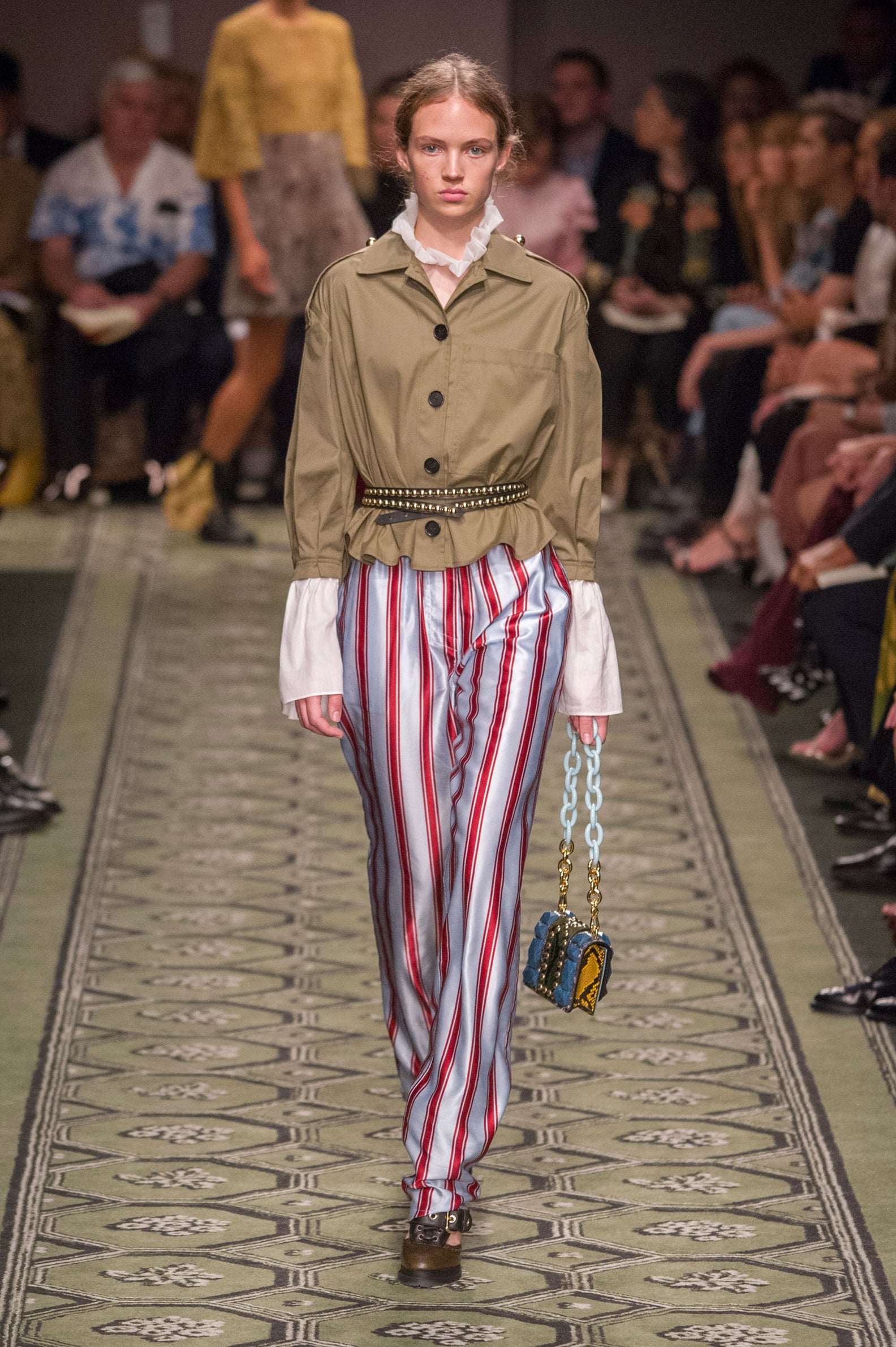 Burberry Runway Show September 2016 | PS Fashion