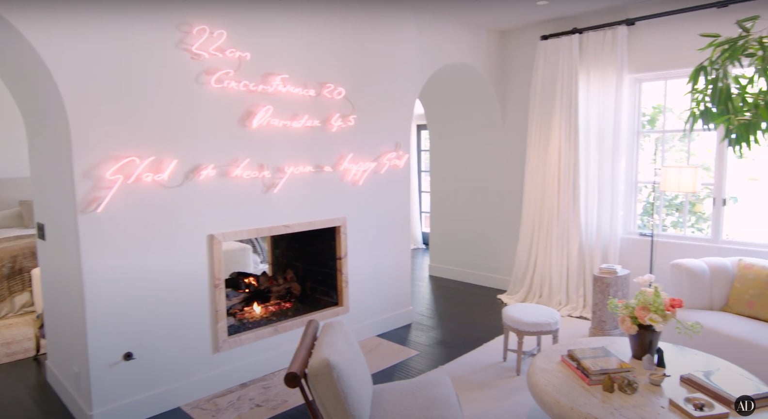 Kendall Jenner Shows Off Her LA Home in Architectural Digest | PS Home