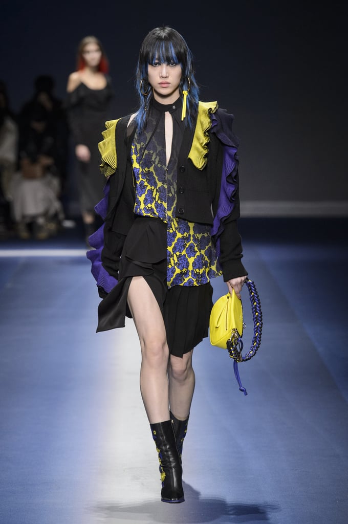 Versace Fall 2017 Runway | POPSUGAR Fashion