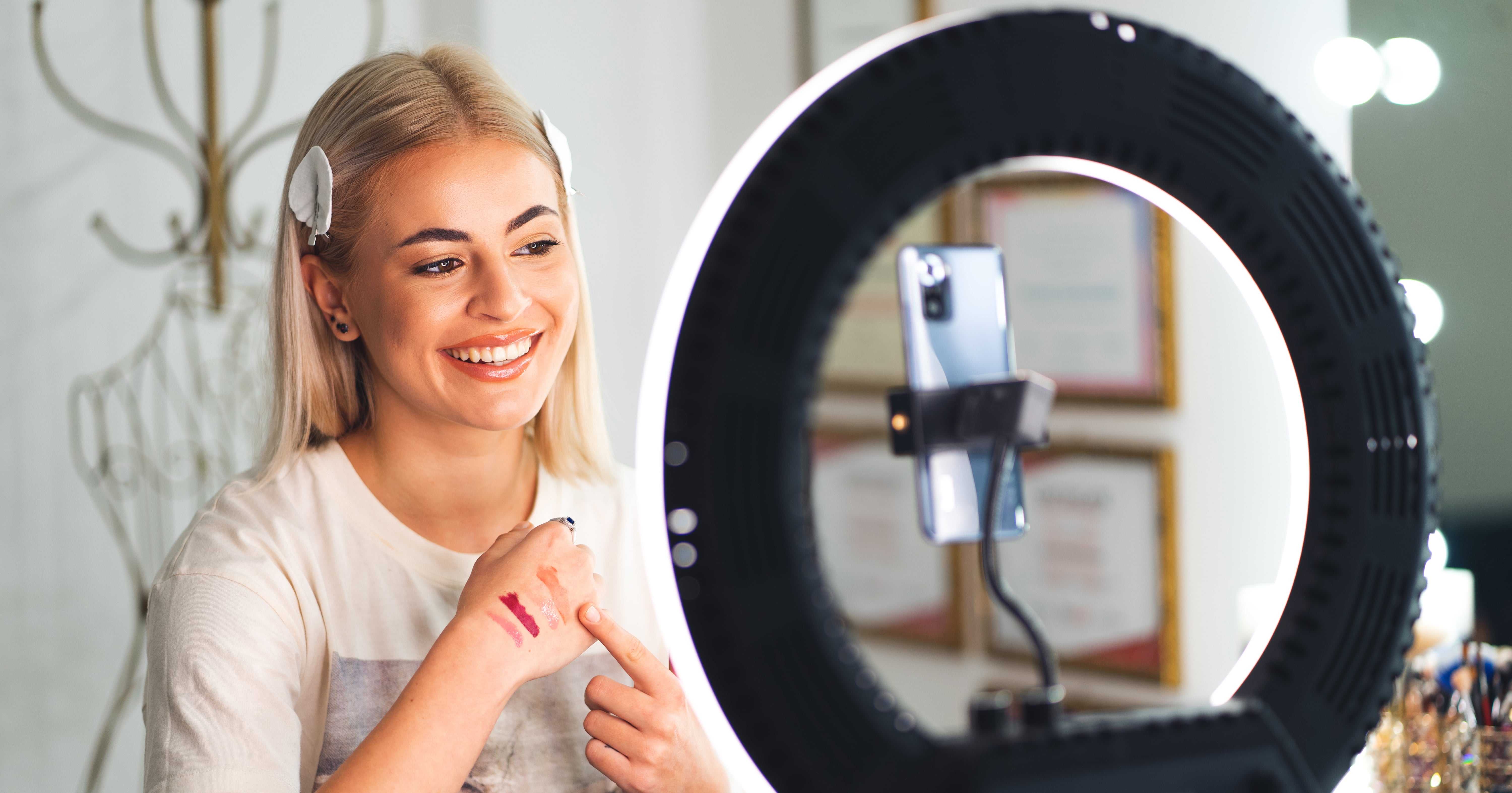 What Is De-influencing? We Explain the TikTok Trend | PS Beauty