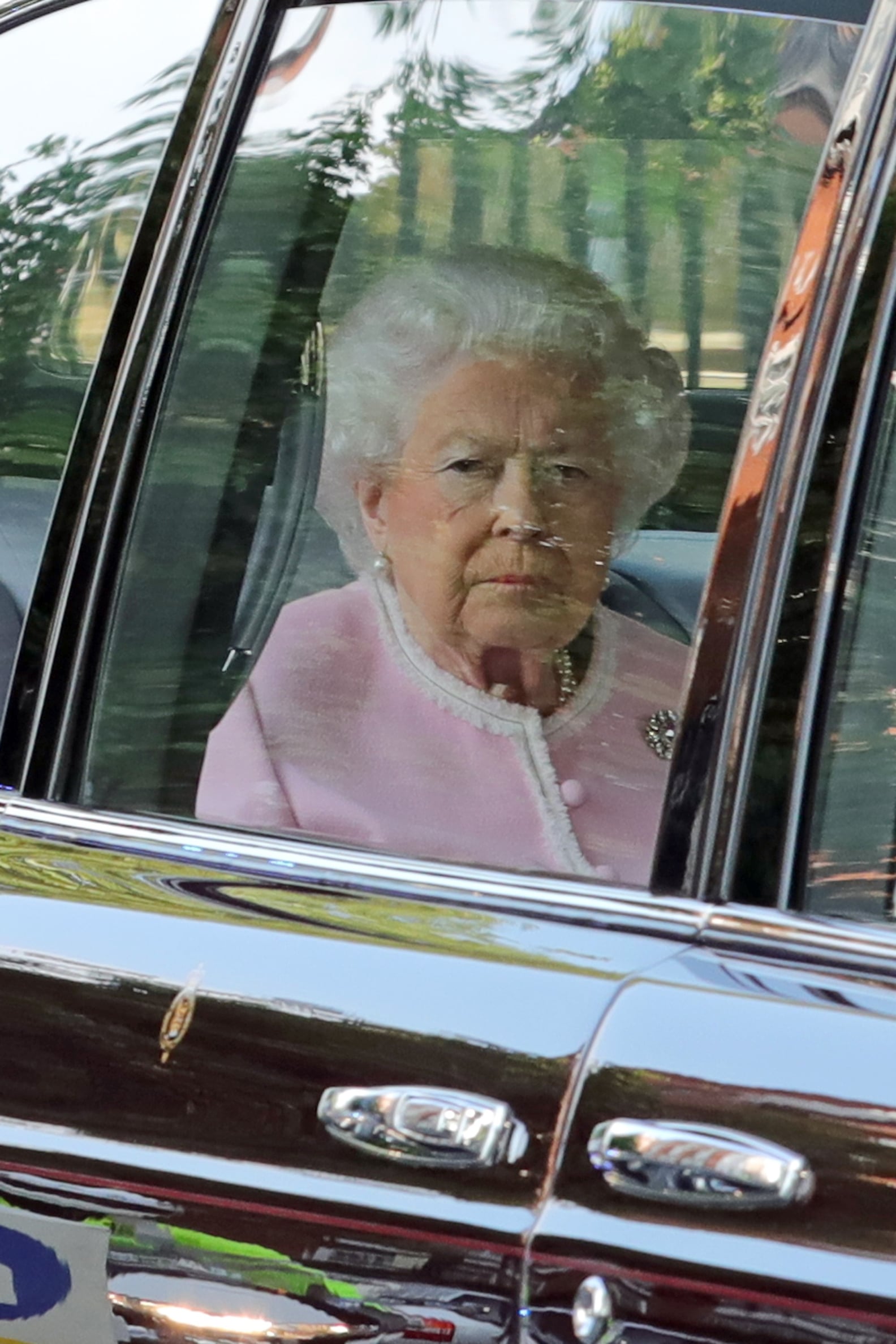 Queen Elizabeth II Frowning Pictures | PS Celebrity