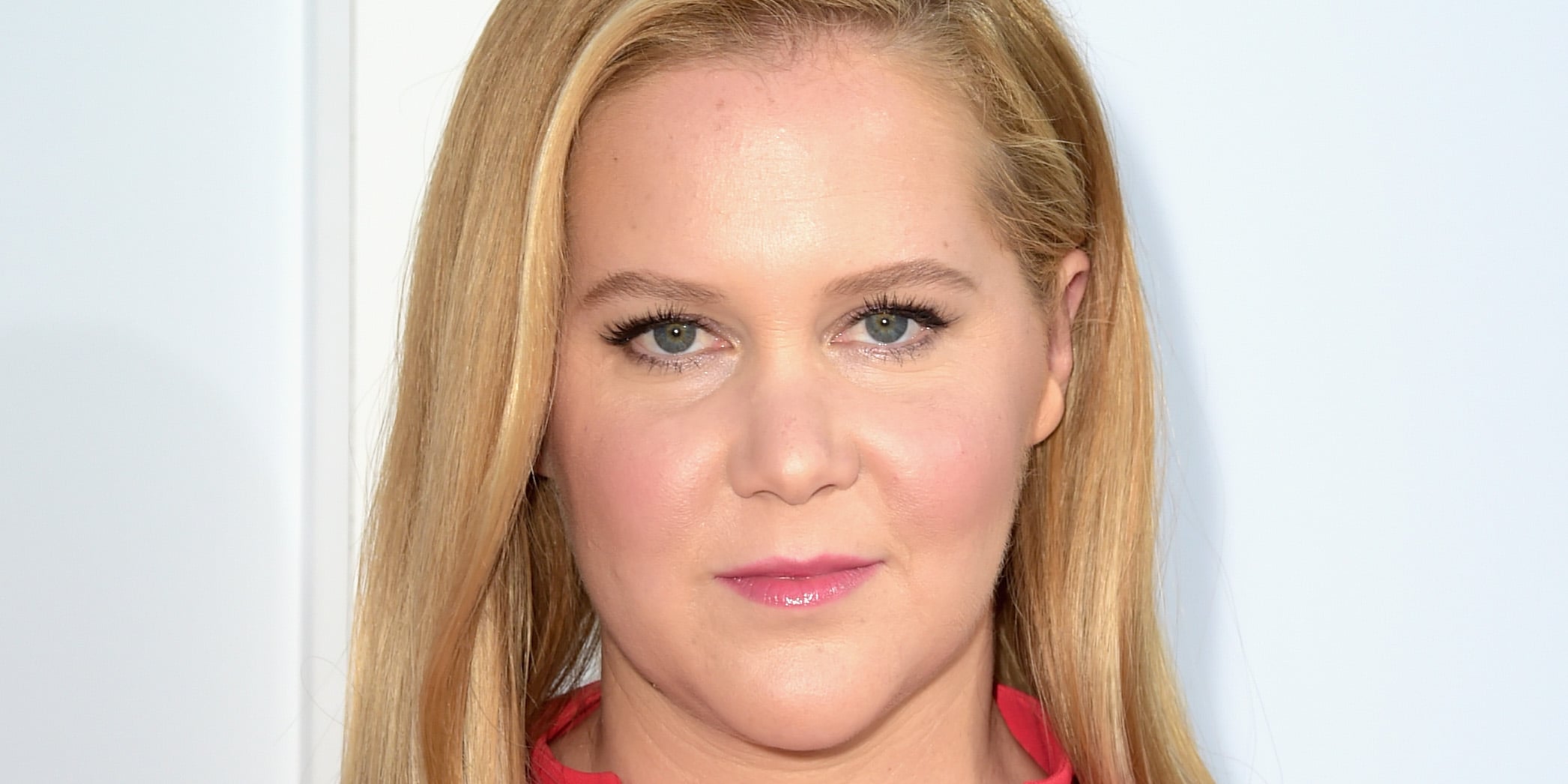 Amy Schumer "Feels Good" Following Plastic Surgery | PS Beauty