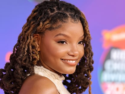 Halle Bailey Wears Cutout Crop Knit Sweater For Date Night | POPSUGAR ...