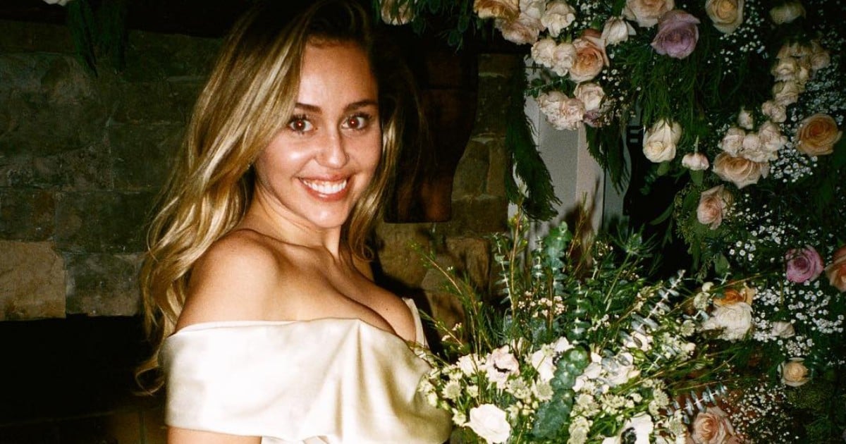 Miley Cyrus Wedding Dress | PS Fashion