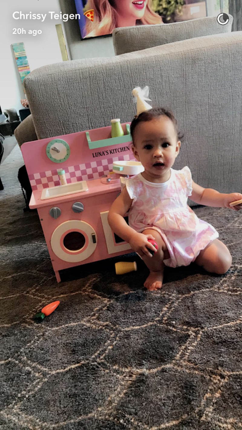 Baby Luna's First Birthday Instagram Photos 2017 | PS Celebrity