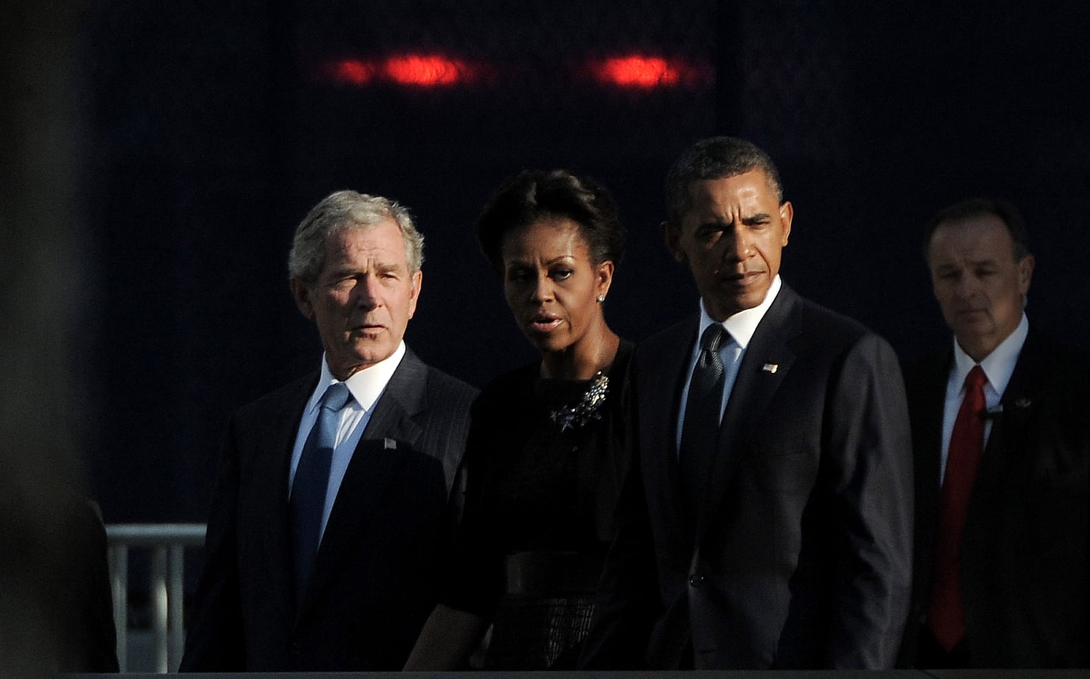 Photos of the Obamas and the Bushes Together | PS News
