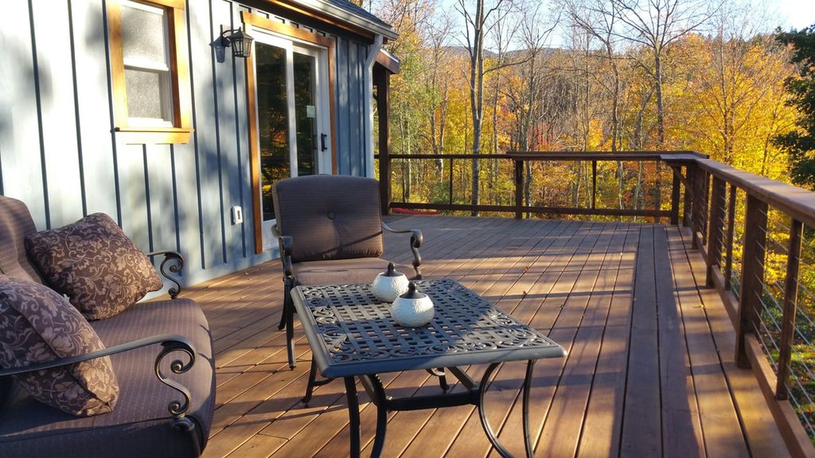 35 Charming Remote Cabin Rentals Across the US | PS Smart Living