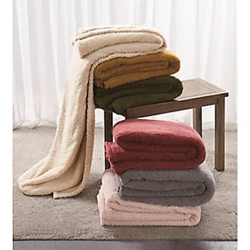 Decor From Ashley For New Year | PS Home