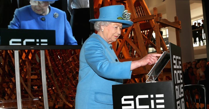 Queen Elizabeth II's First Tweet | Photos | POPSUGAR Celebrity