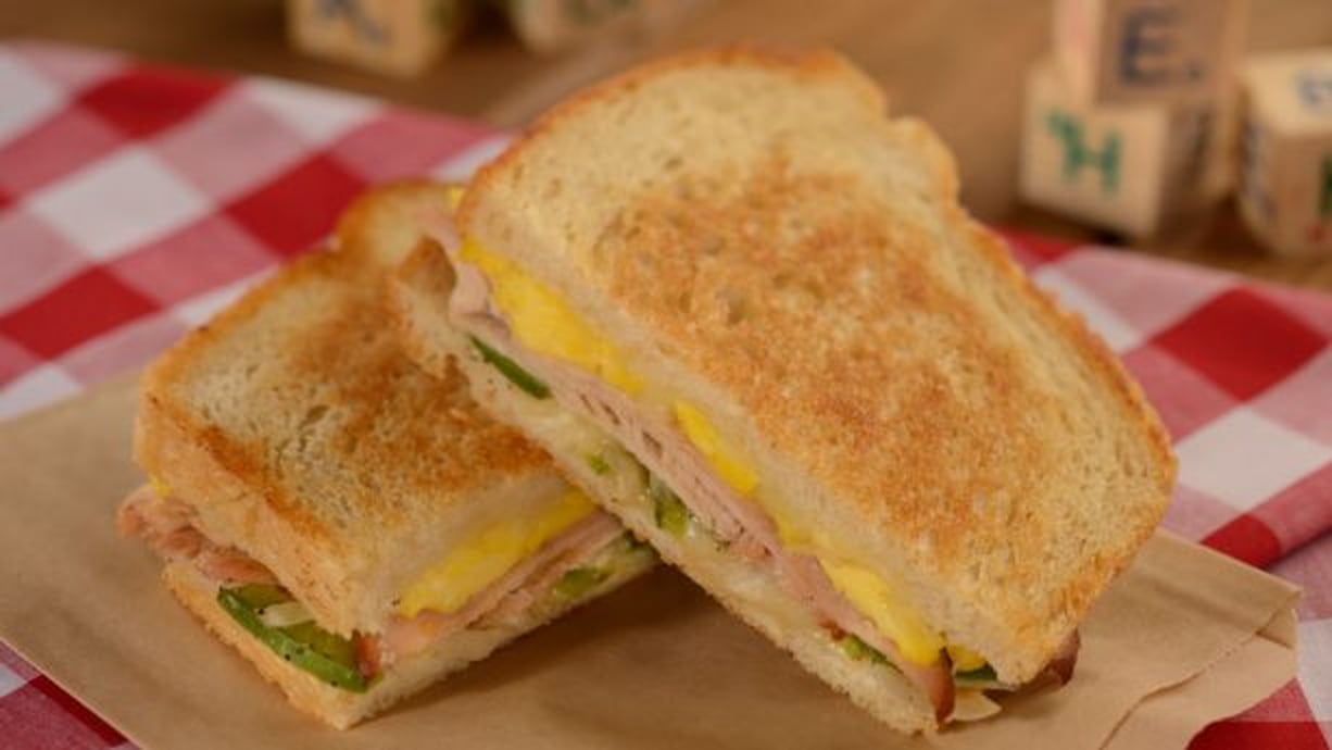 Woody's Lunch Box Menu at Disney World's Toy Story Land | PS Food