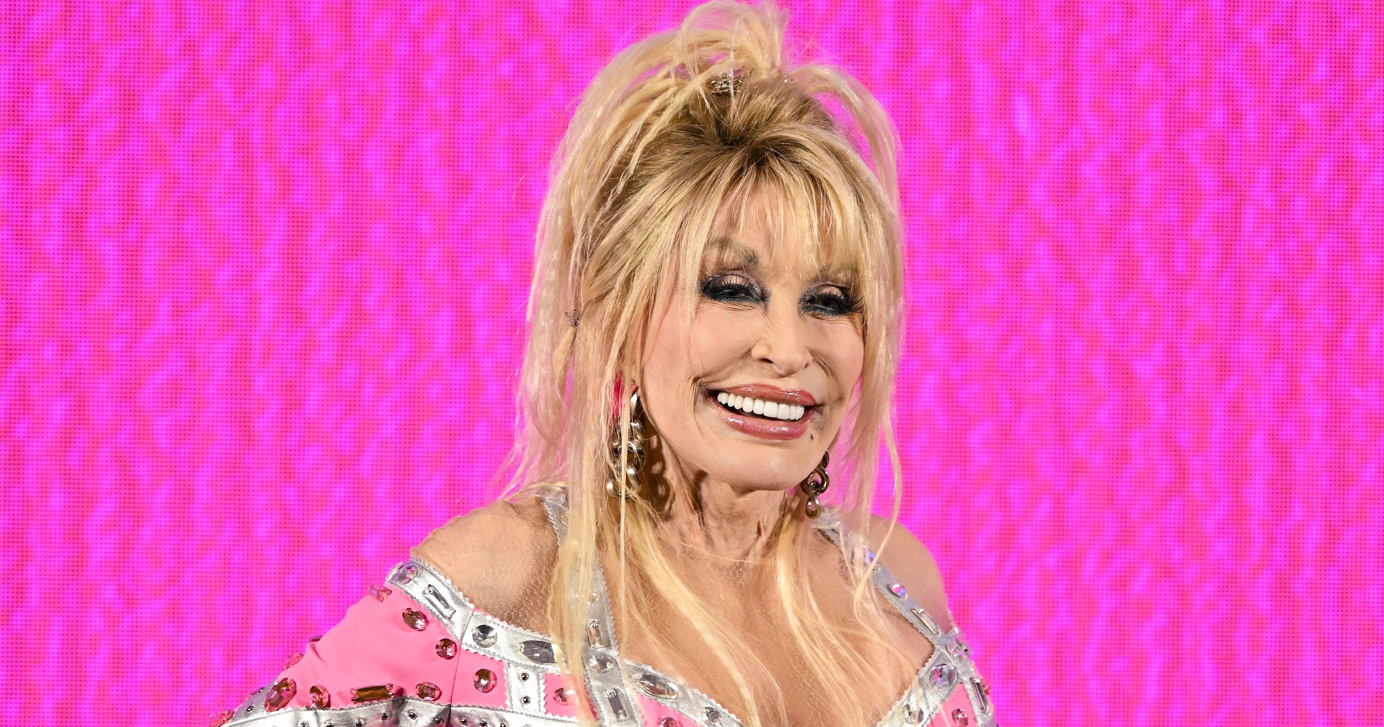 Dolly Parton Says She Will Never Go Makeup Free | PS UK Beauty