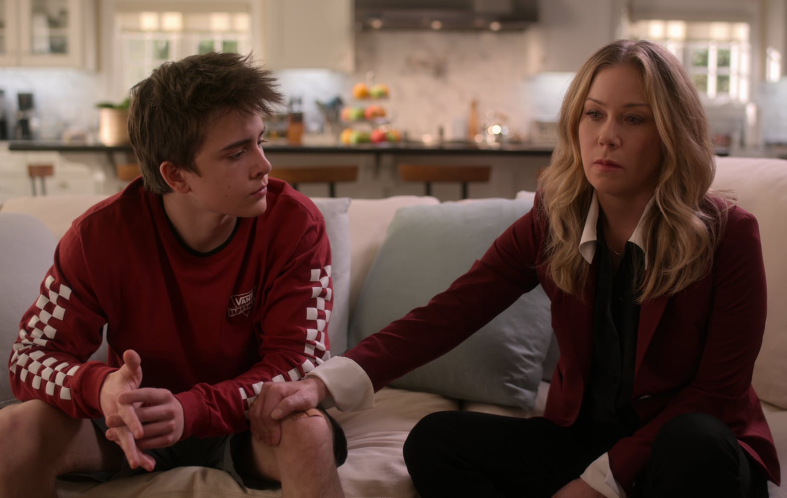 Shop Jen Harding's Best Outfits on Dead to Me Season 2 | PS Fashion