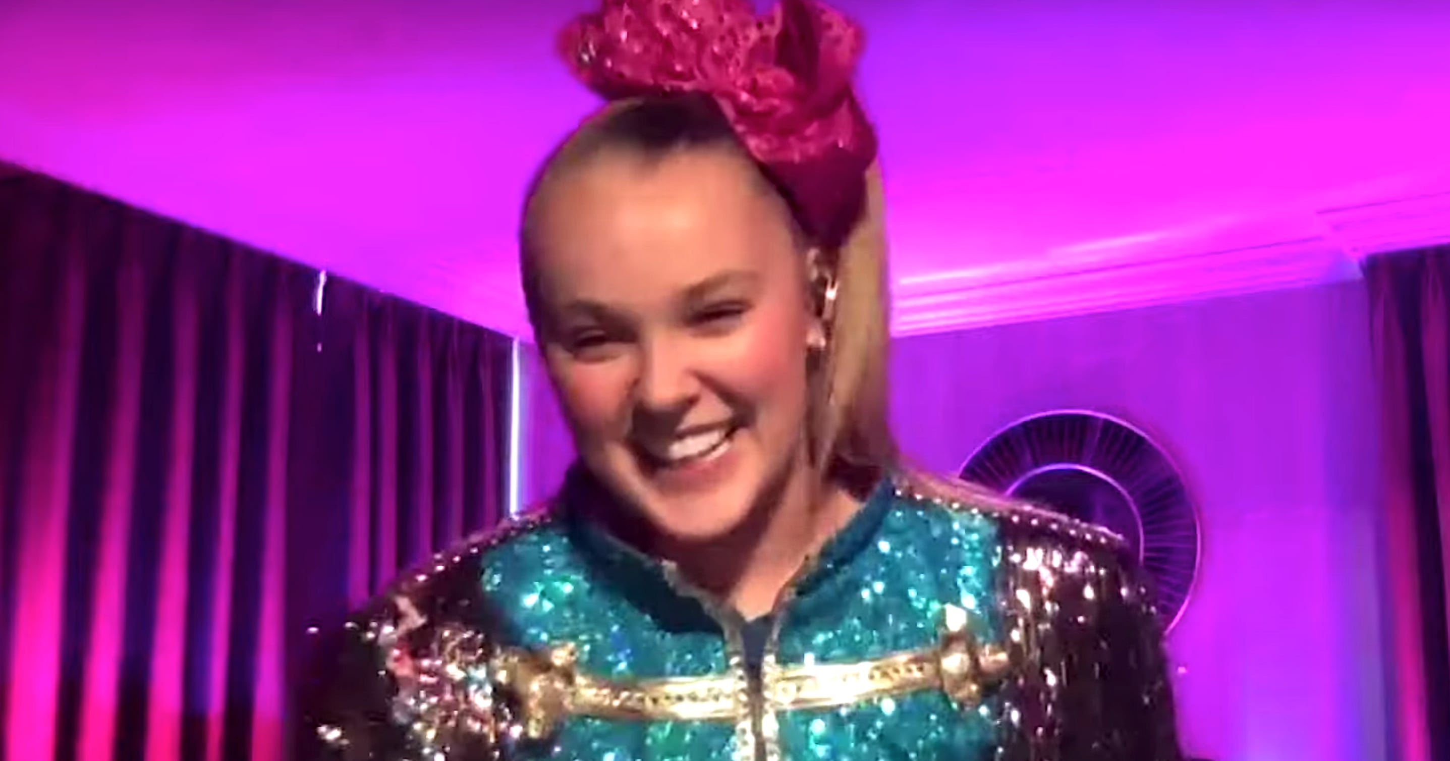 JoJo Siwa Says Her Girlfriend Encouraged Her to Come Out | POPSUGAR ...