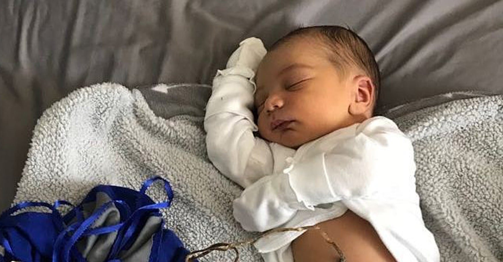 What Is a Lotus Birth? | PS Family