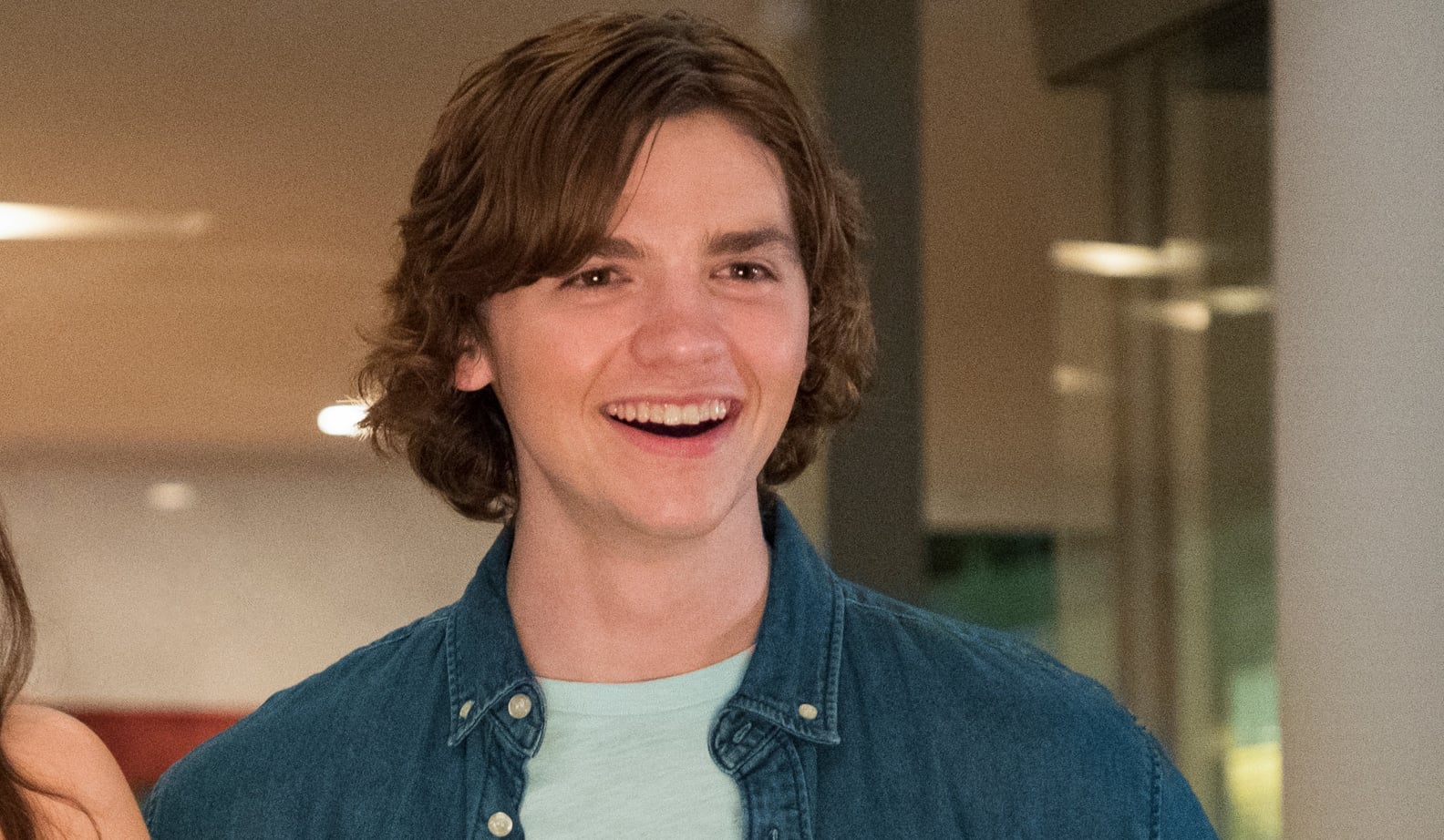 Who Plays Lee in The Kissing Booth? | PS Entertainment