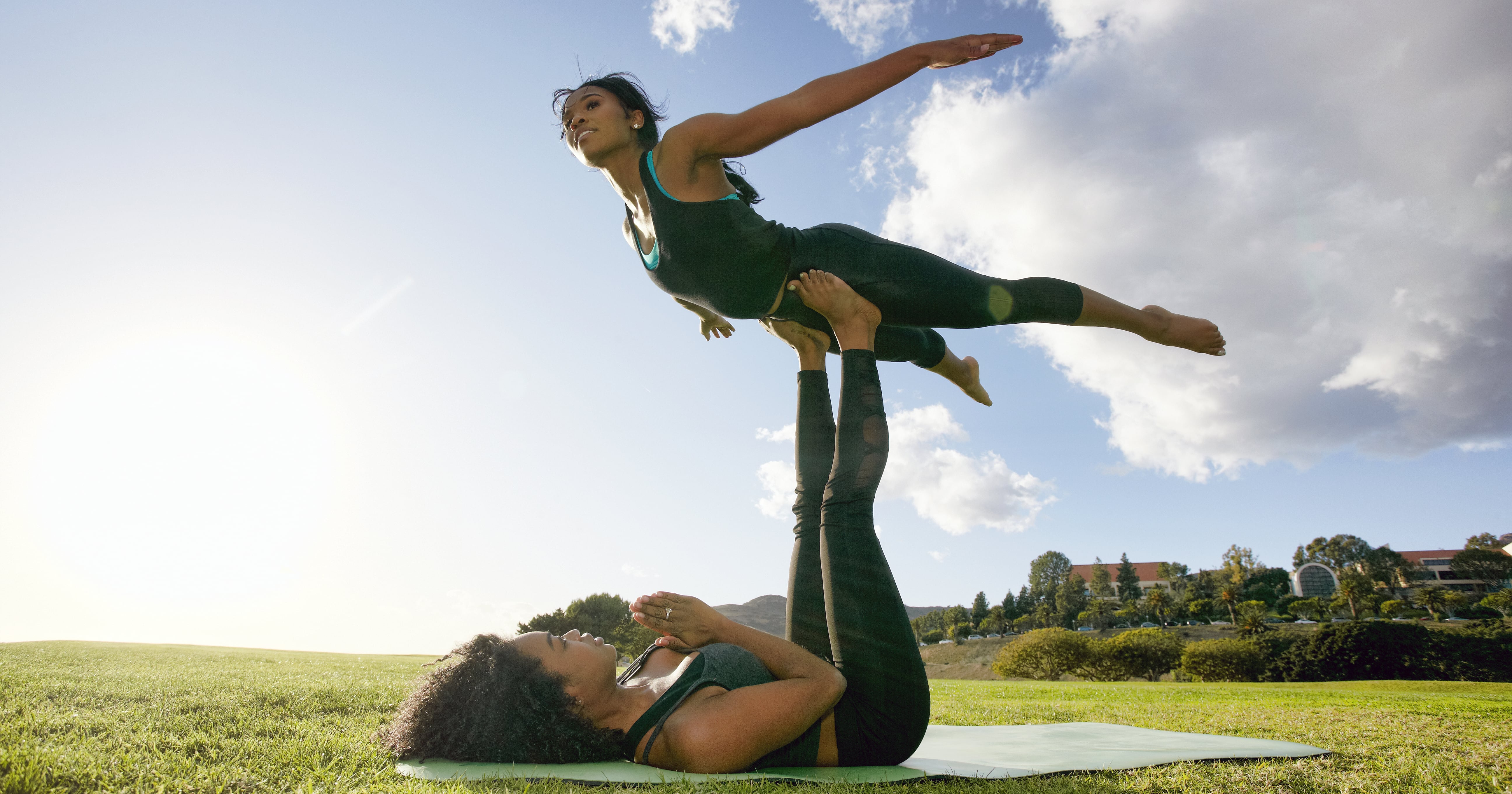 A Pro Explains Everything You Need to Know About AcroYoga | POPSUGAR ...