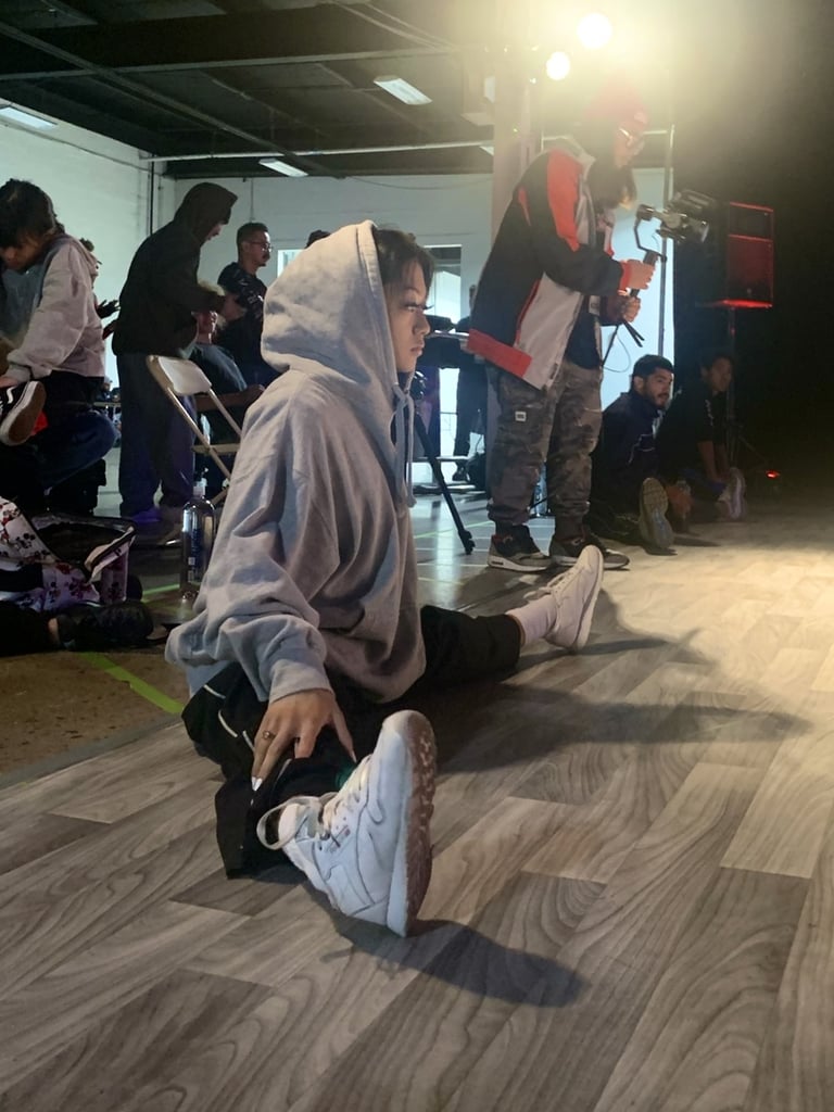 How To Dress Like A Breakdancer, According To Jeyna Ponce | POPSUGAR ...
