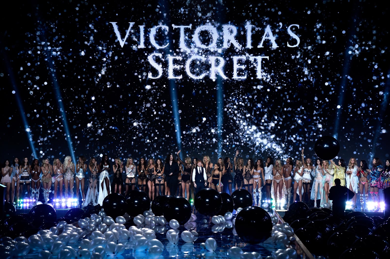 Victoria's Secret Fashion Show Runway Pictures 2014 | POPSUGAR Fashion