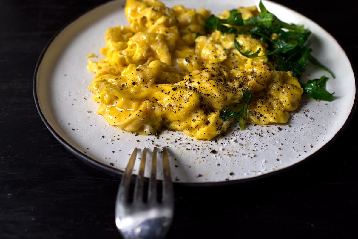 how to make scrambled eggs less boring