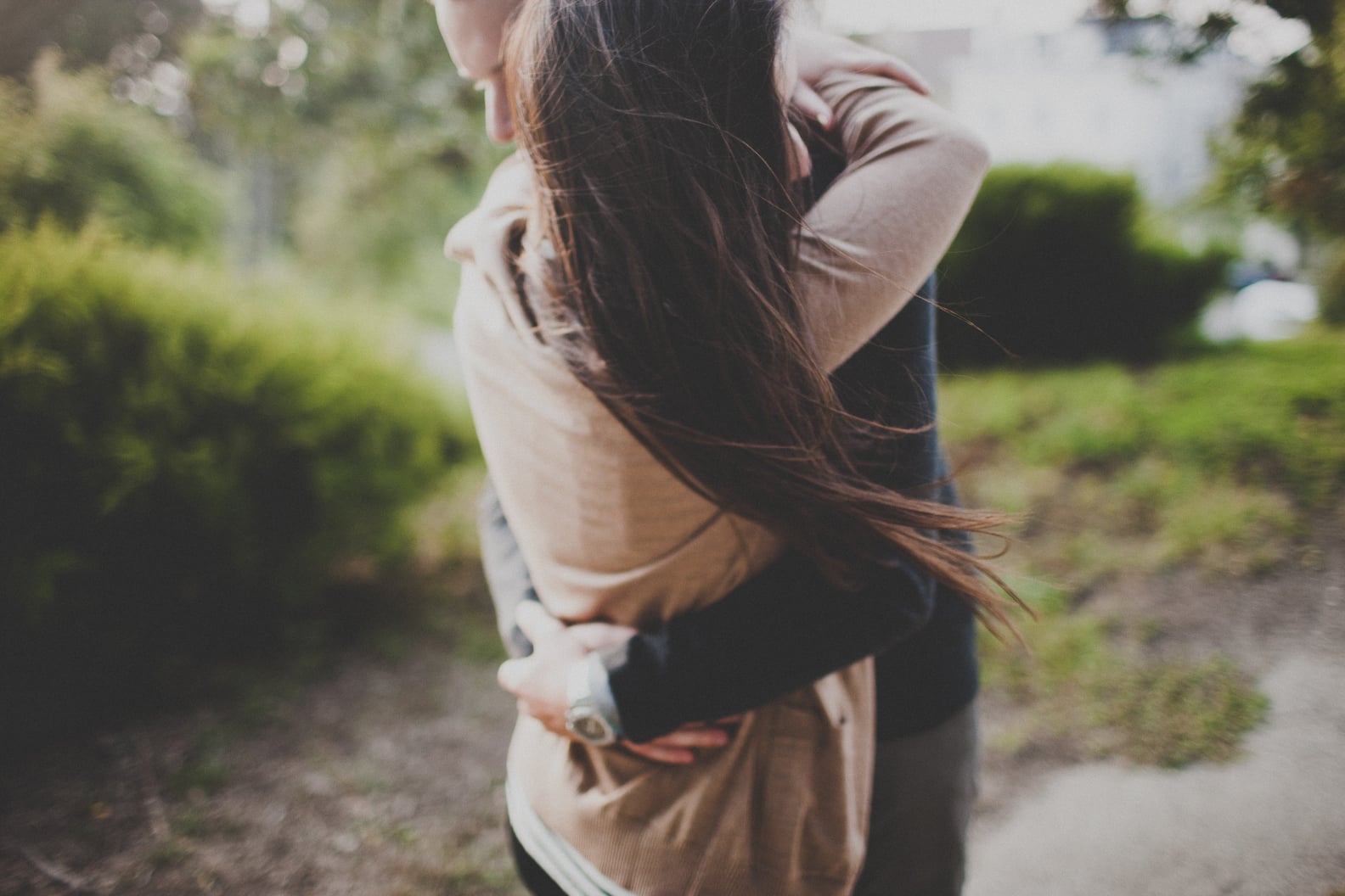 Body Language of Hugs | PS Love