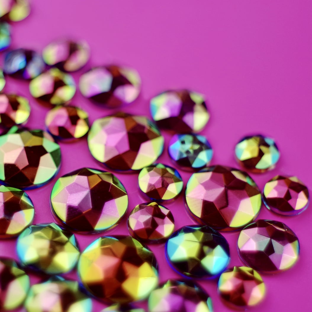 Blinger's Hair Gem Stamper is Going Viral on TikTok | PS Beauty
