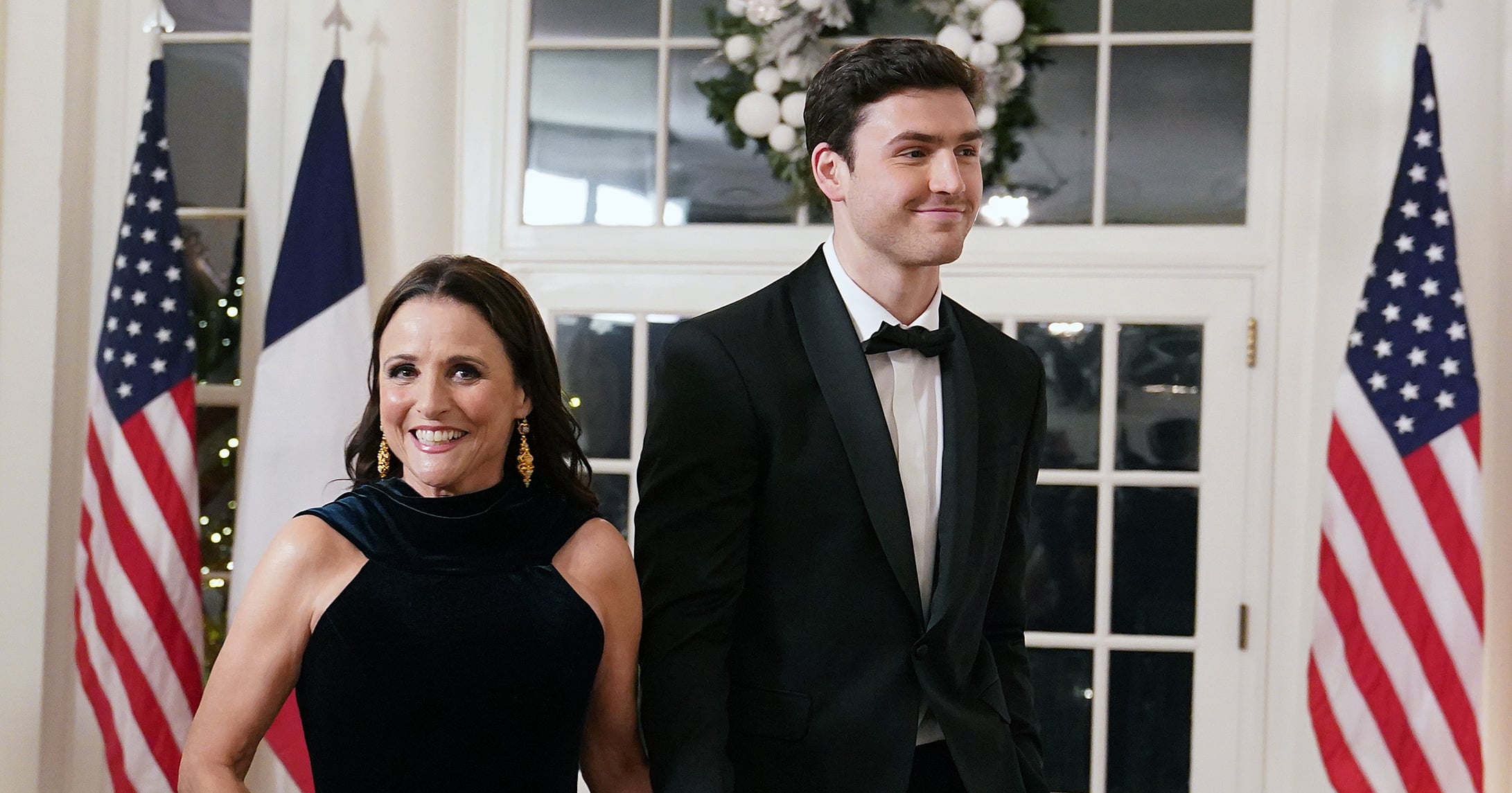 Facts About Sex Lives of College Girls Star Charlie Hall | POPSUGAR ...