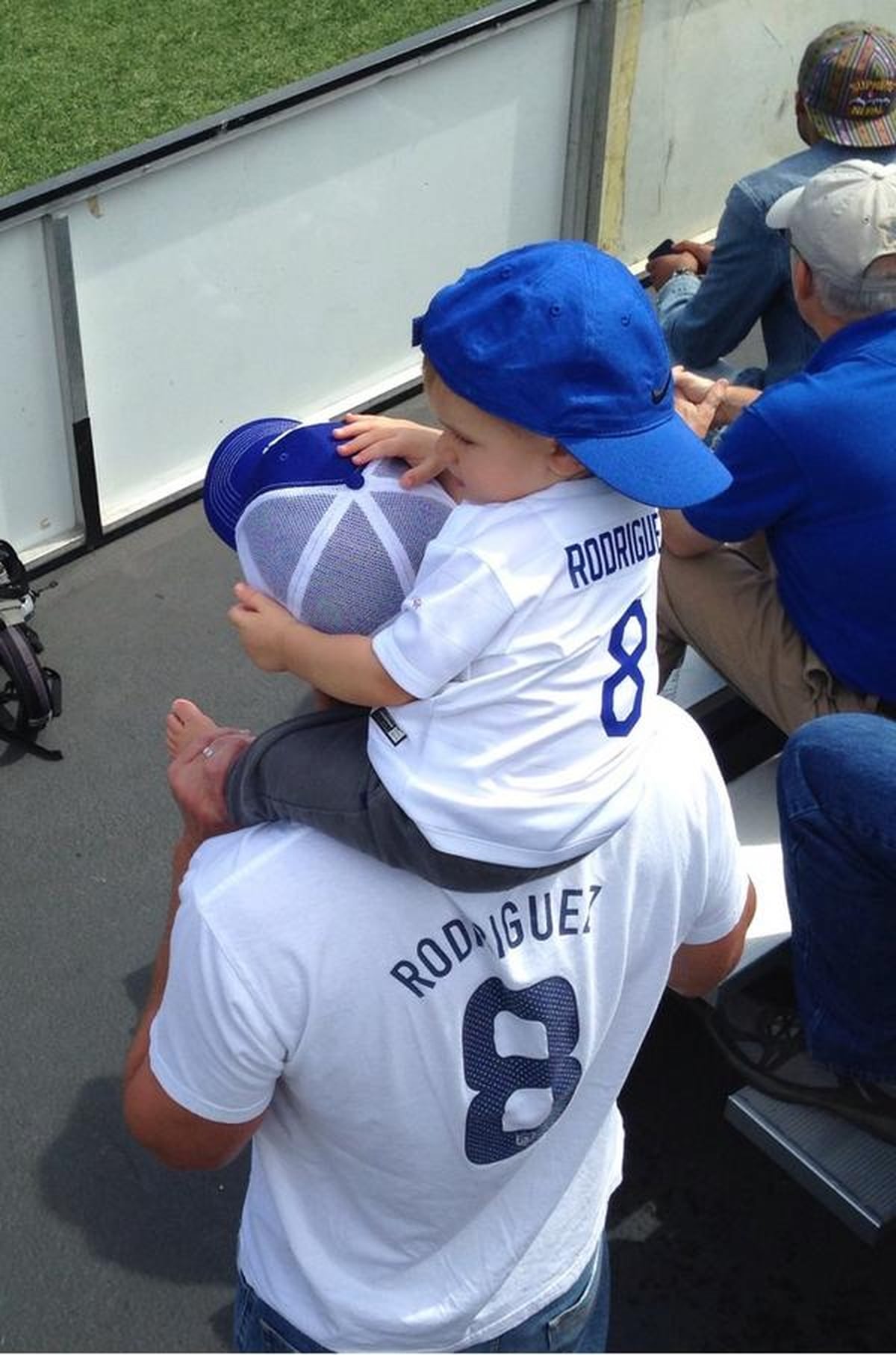 Soccer Player Amy Rodriguez Facts | PS Latina