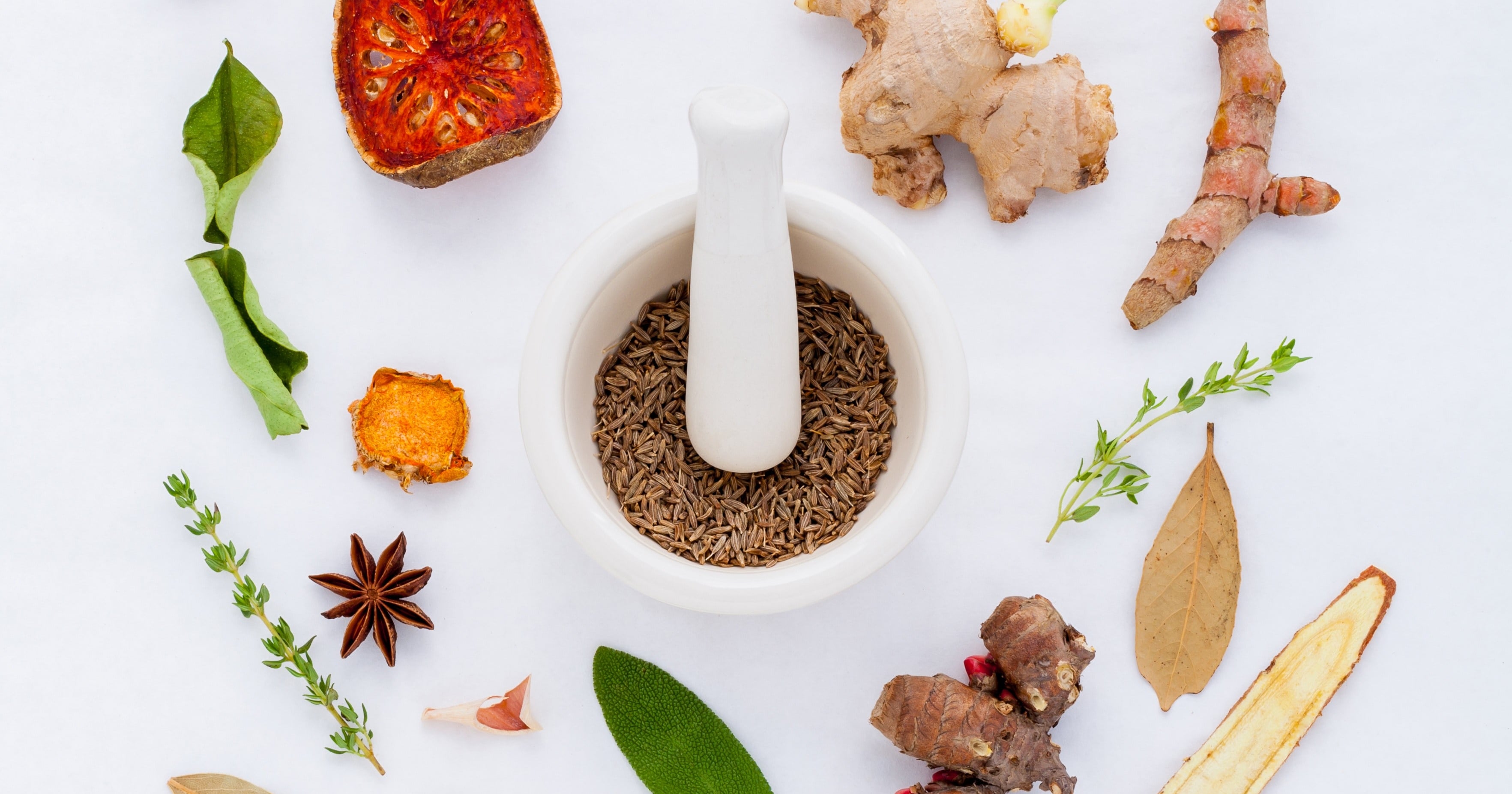 6 Latinx Herbalists Share Their Favorite Winter Remedies | PS Latina