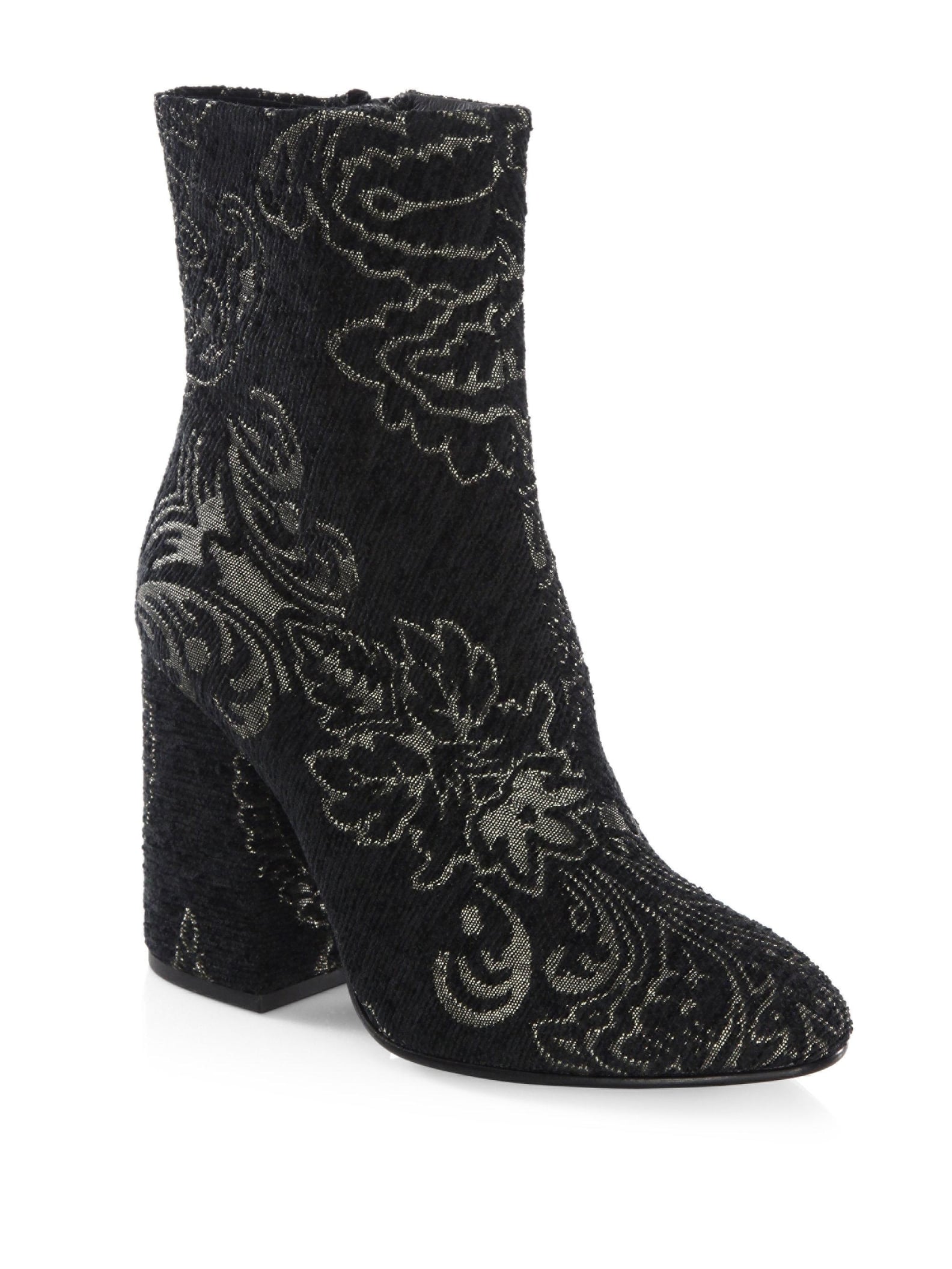 Laura Dern's Black Boots on Big Little Lies Set 2018 | PS Fashion