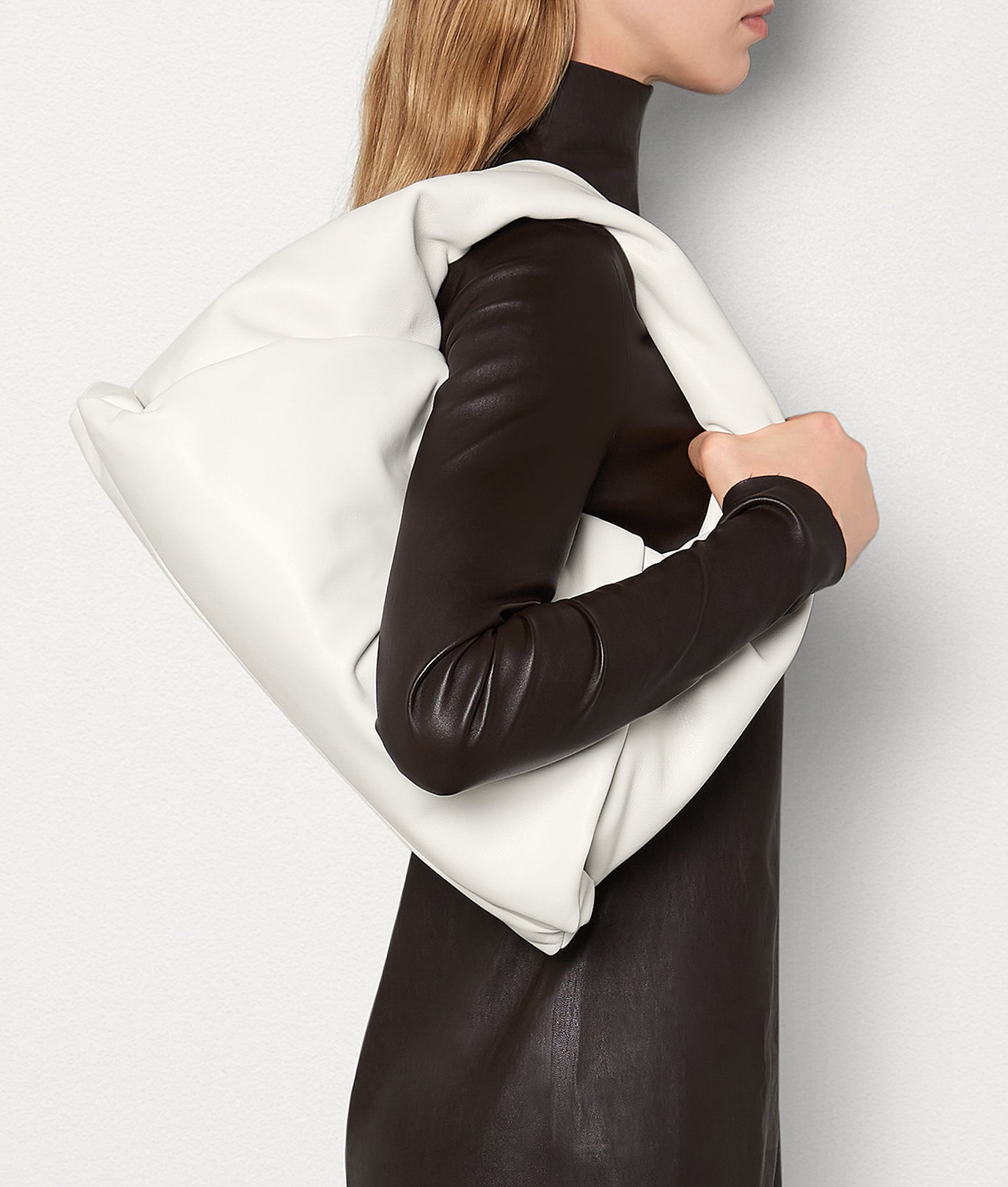 How to Style a Big Bag If You're Not Into the Tiny Bag Trend | PS Fashion