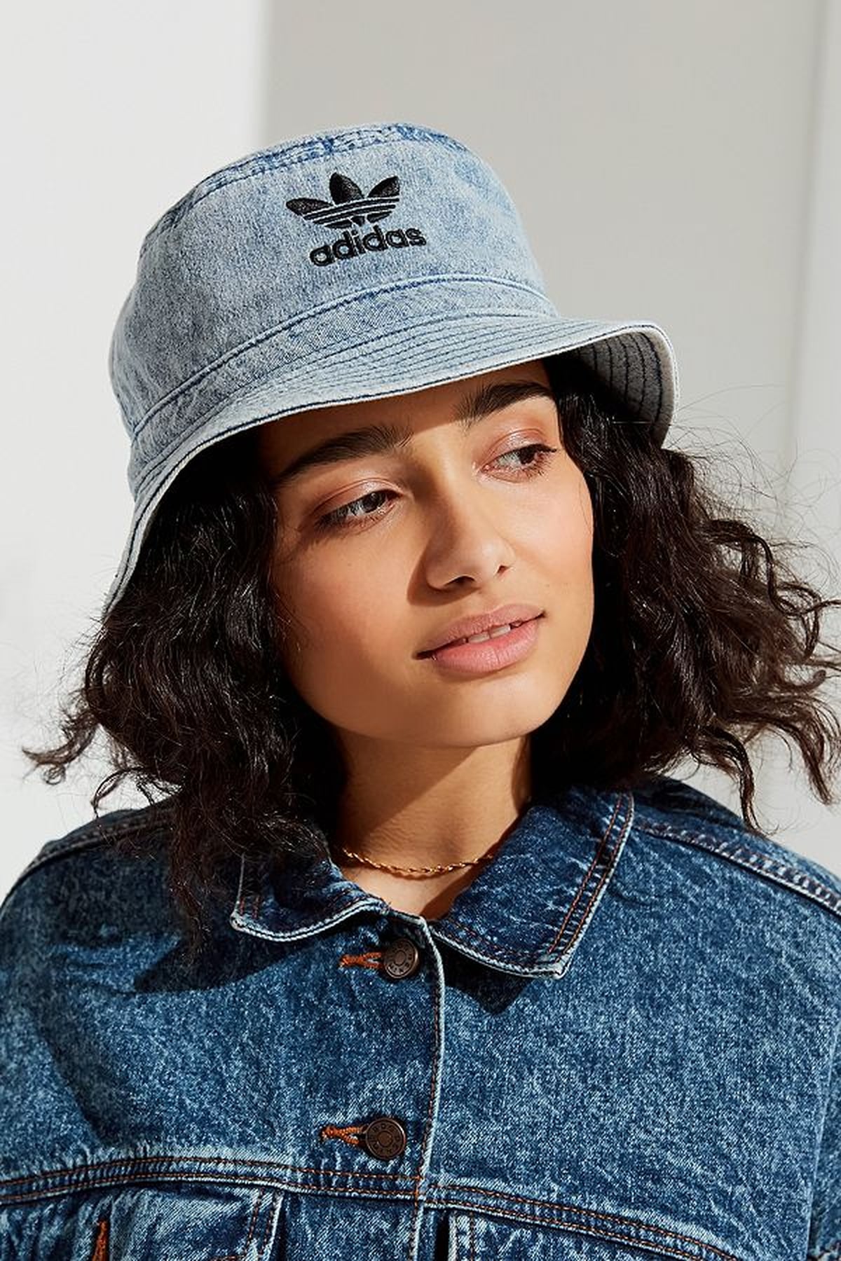 How to Wear a Bucket Hat 2018 | PS Fashion