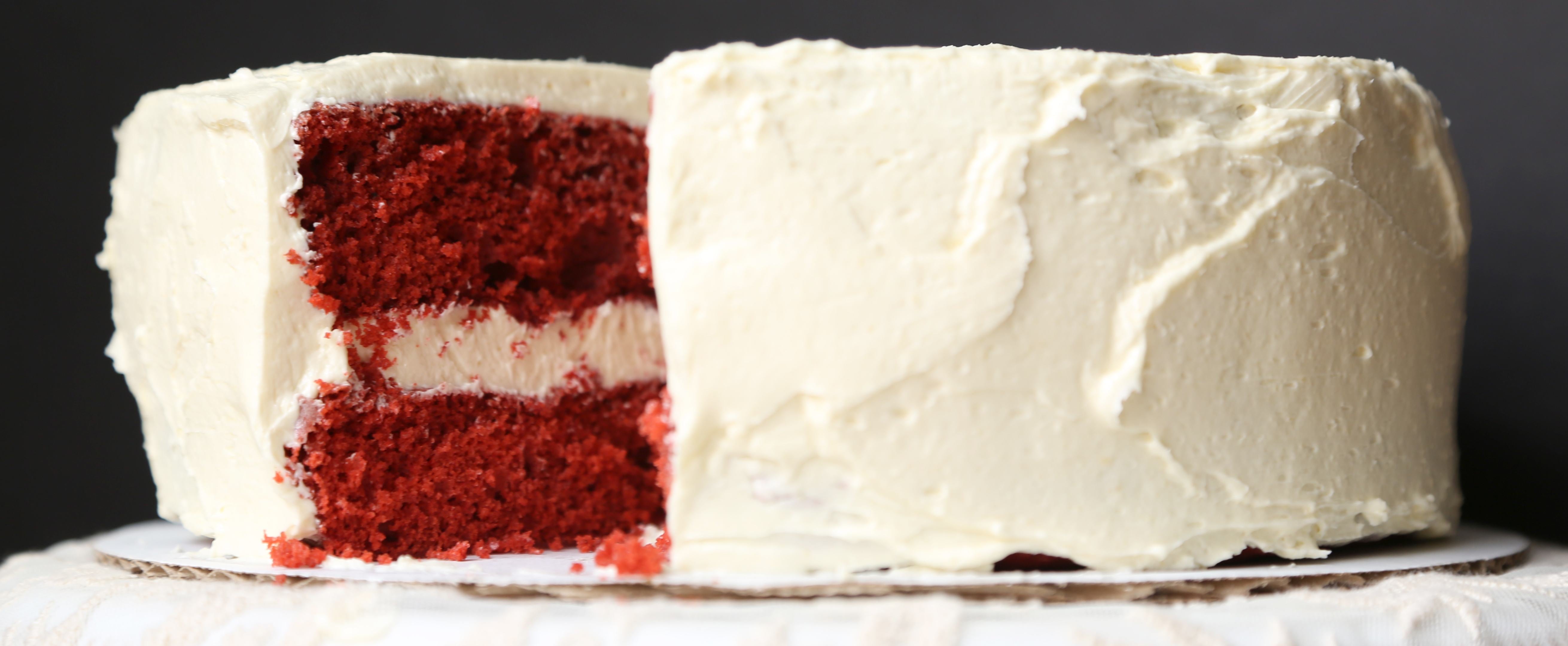 How to Cut a Round Cake | PS Food