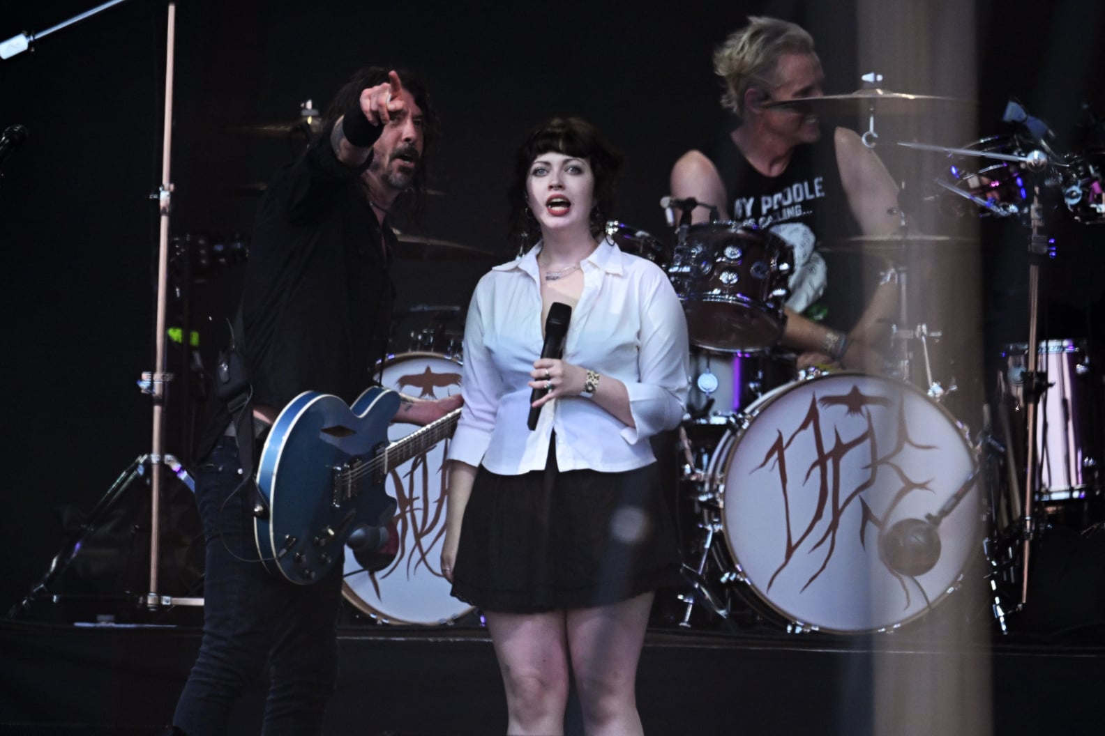 Dave Grohl's Daughter Violet Joins Him at Glastonbury 2023 | POPSUGAR ...