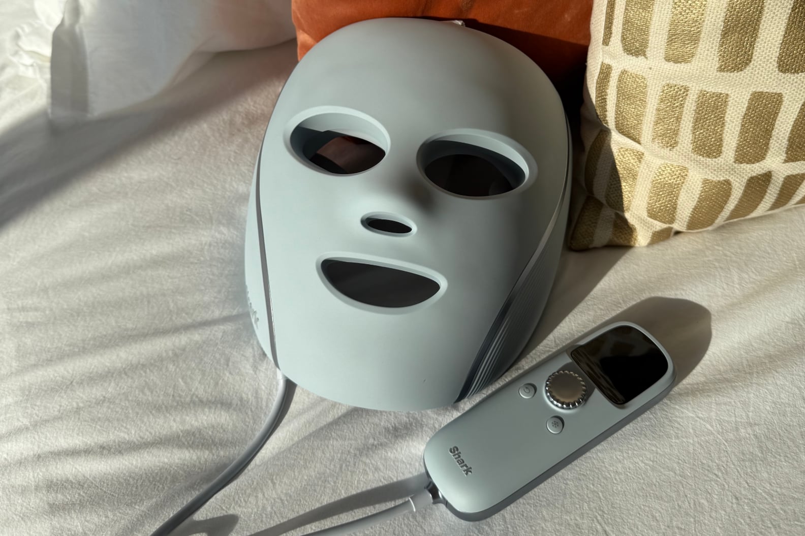 Shark CryoGlow Cooling & LED Face Mask Review With Photos | PS Beauty
