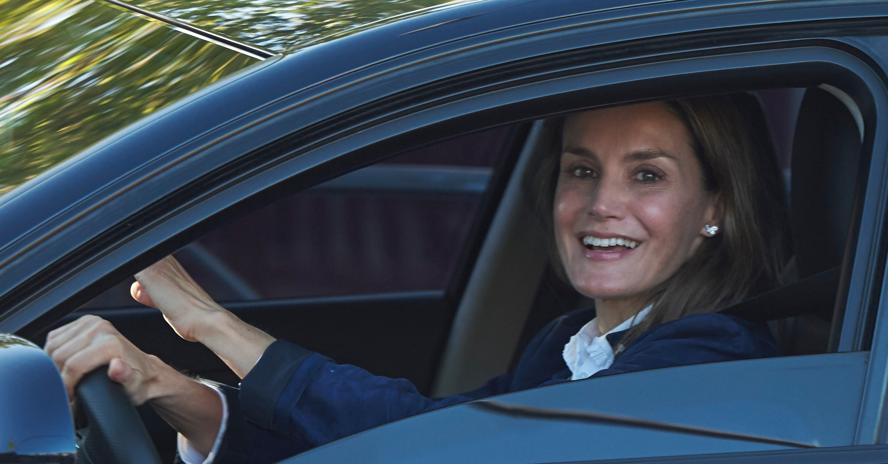 Queen Letizia Driving Princess Leonor to School Pictures | PS Celebrity