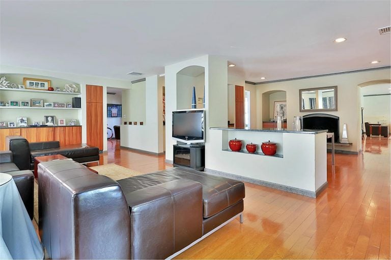 Hillary Clinton Buys Chappaqua, NY, House | POPSUGAR Home