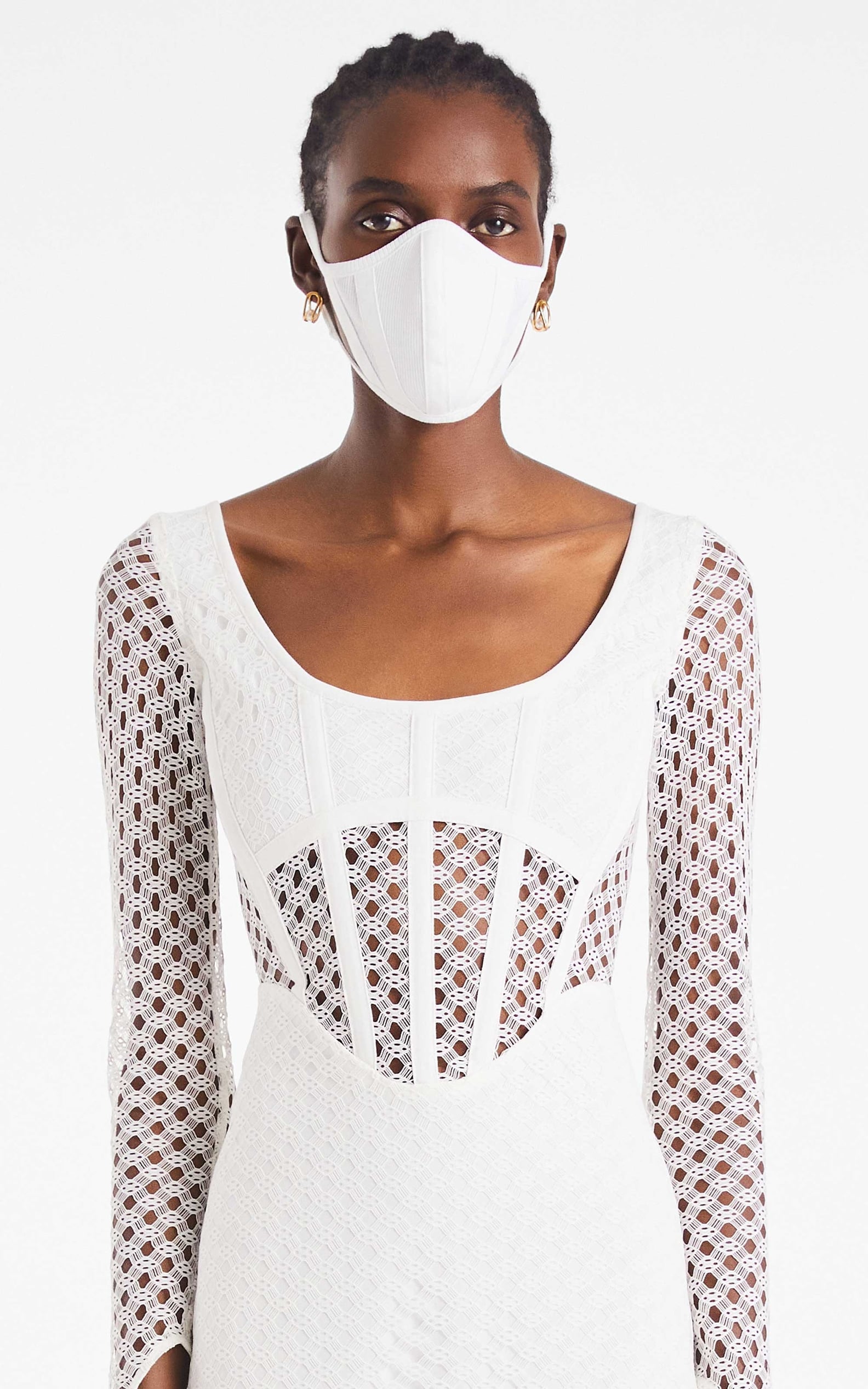 10 Street Style Outfits With Face Masks at Fashion Week | PS Fashion