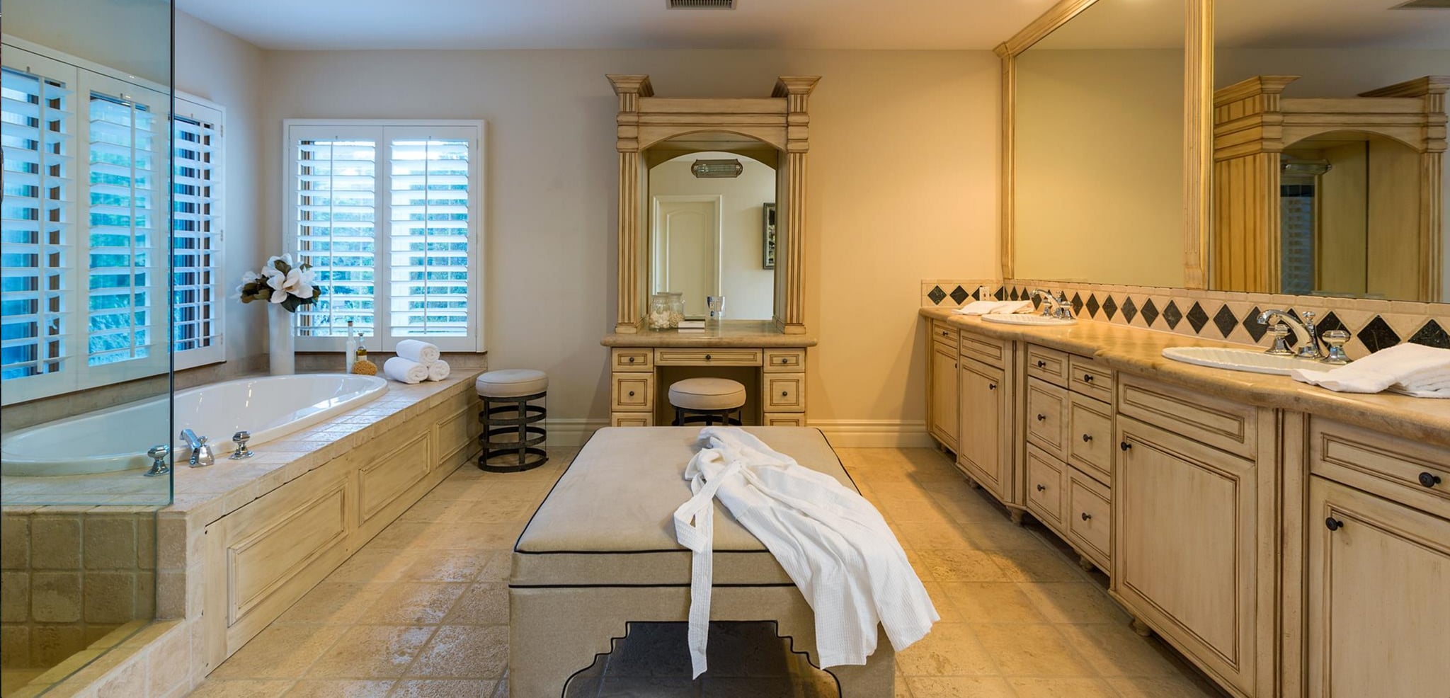 Chloe Moretz Buys House in Studio City | POPSUGAR Home