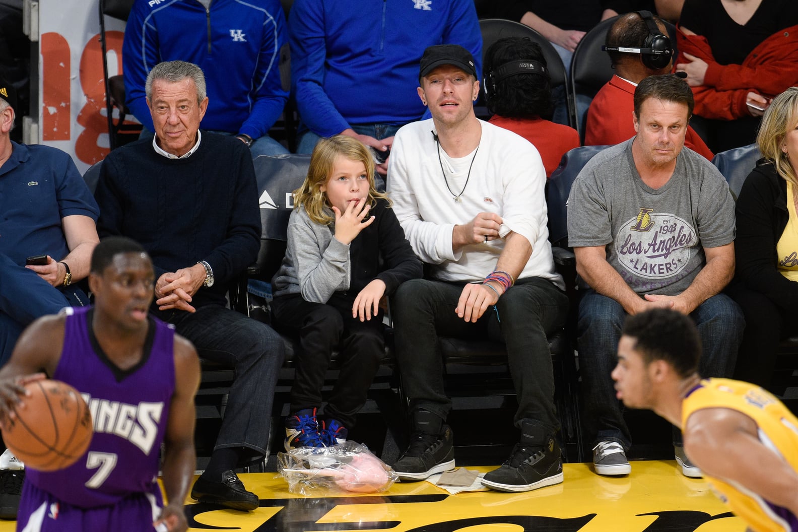 Chris Martin Son Moses at Lakers Game January 2016 | PS Celebrity