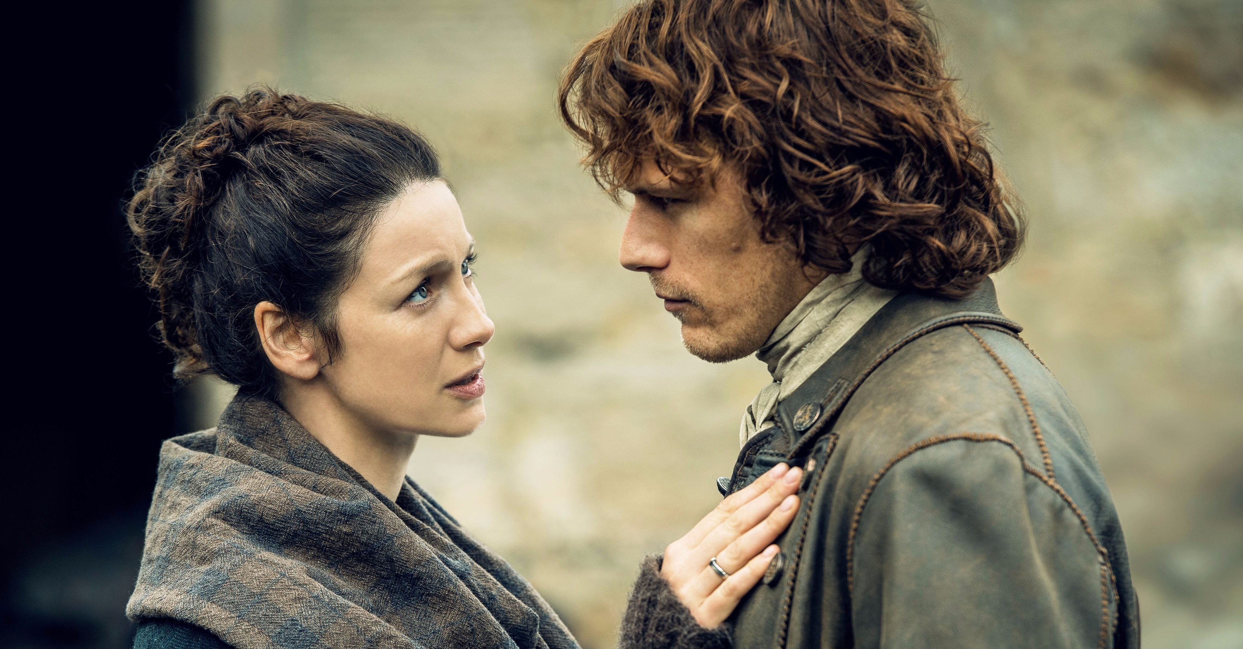 Sam Heughan Outlander Interview November 2016 | PS Entertainment