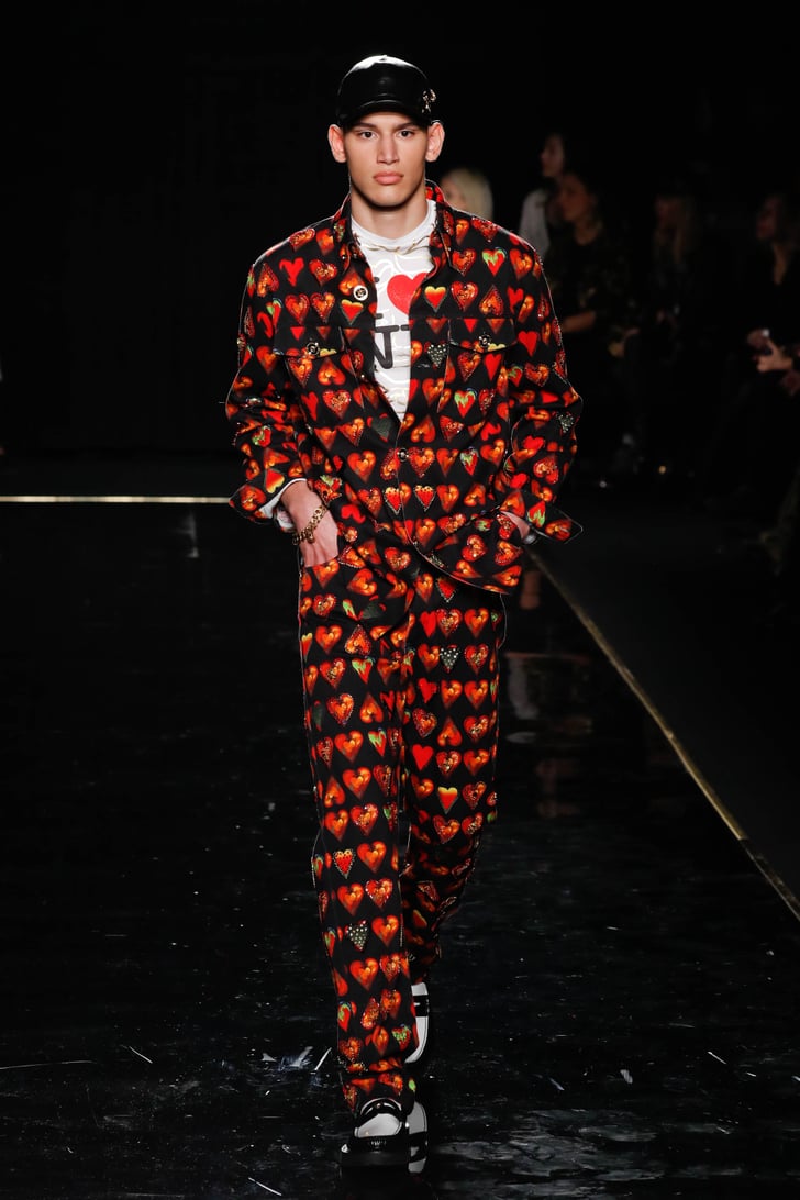 Versace Pre-Fall 2019 Runway | POPSUGAR Fashion UK Photo 74