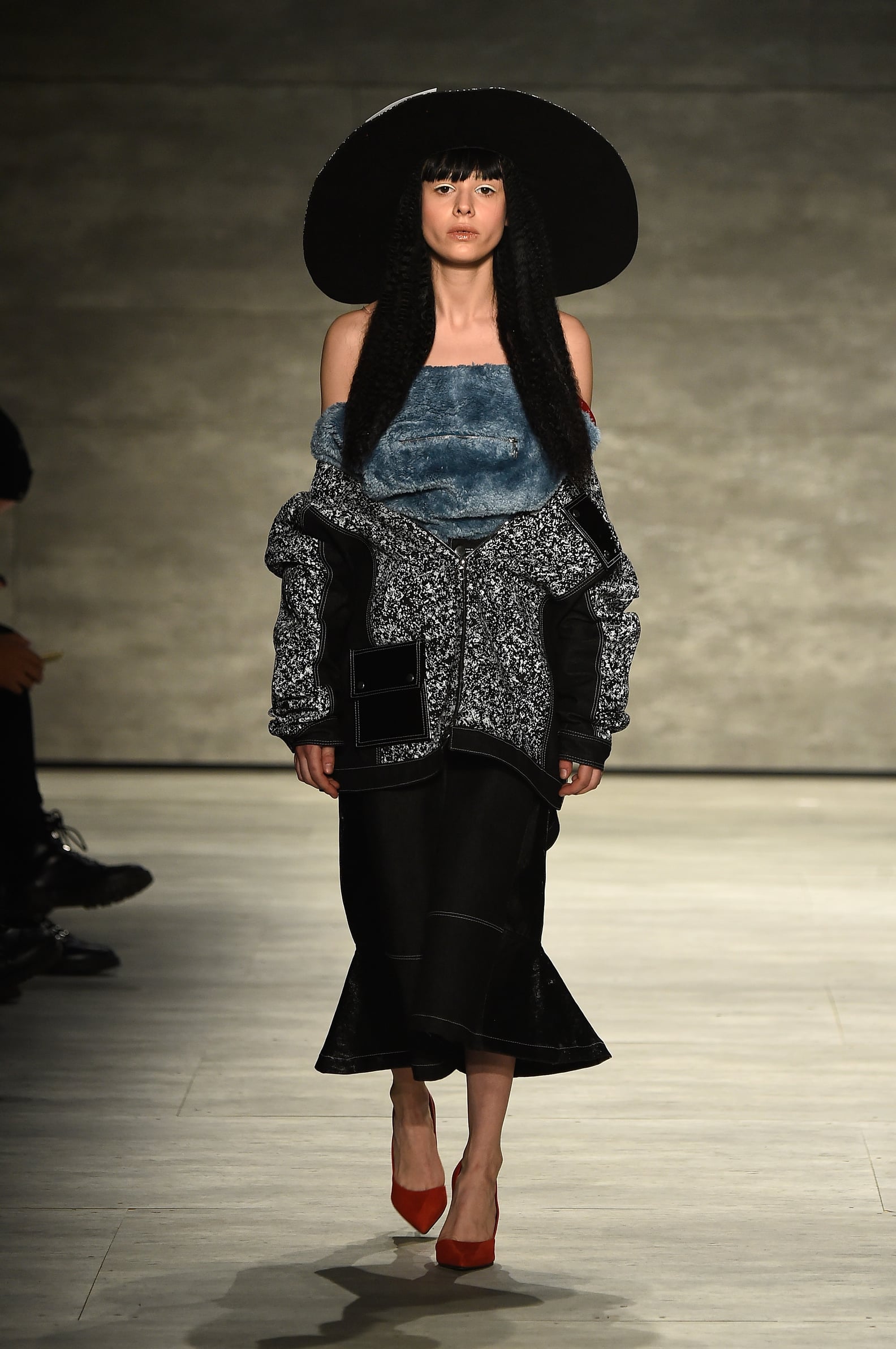 Celebrities Wearing Fall 2015 Clothes | PS Fashion