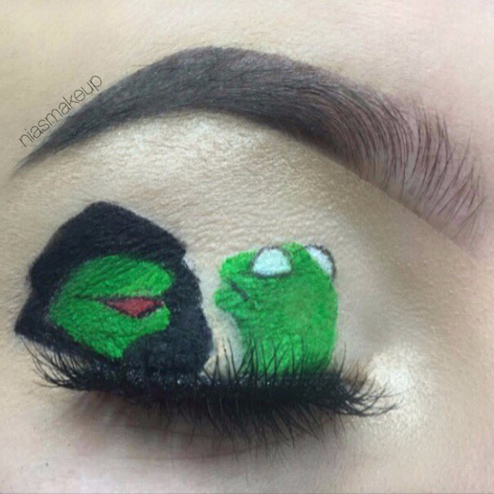 Eye Makeup Inspired by Memes | PS Beauty