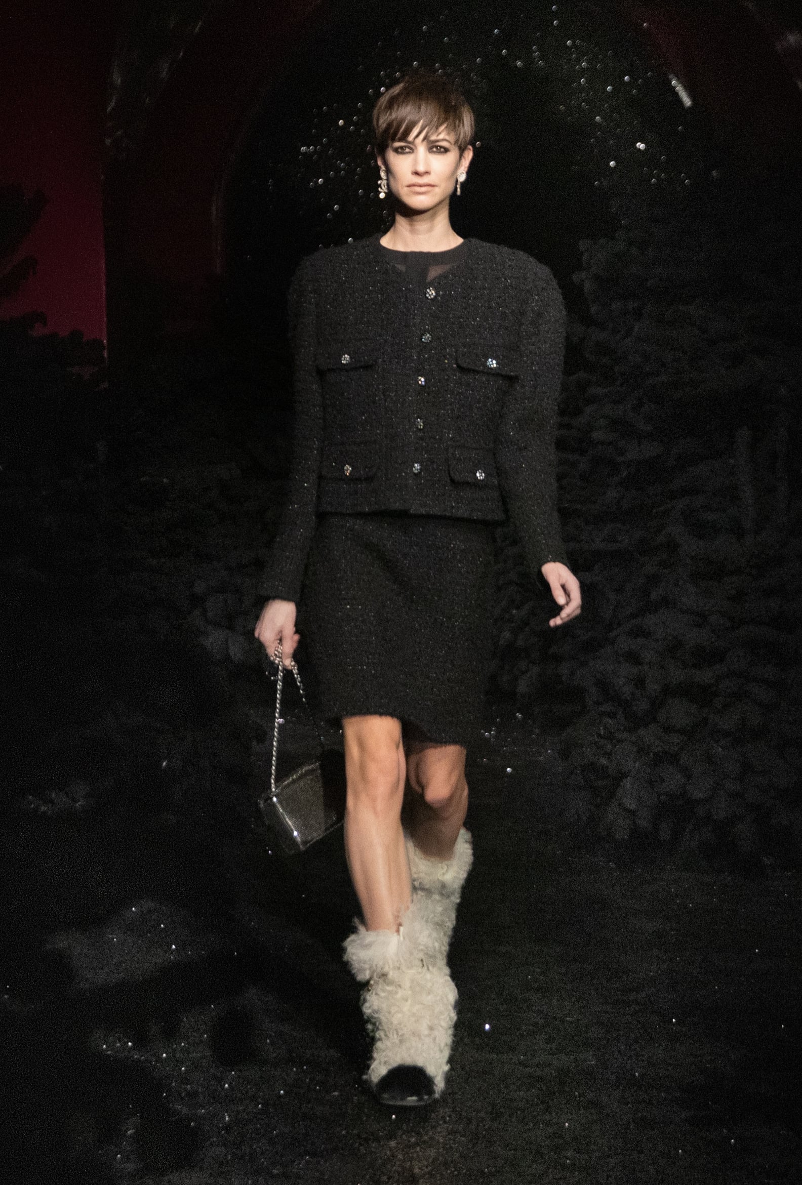 Chanel's Fall Collection Is a Mix of Ski Wear and '70s Cool | PS Fashion