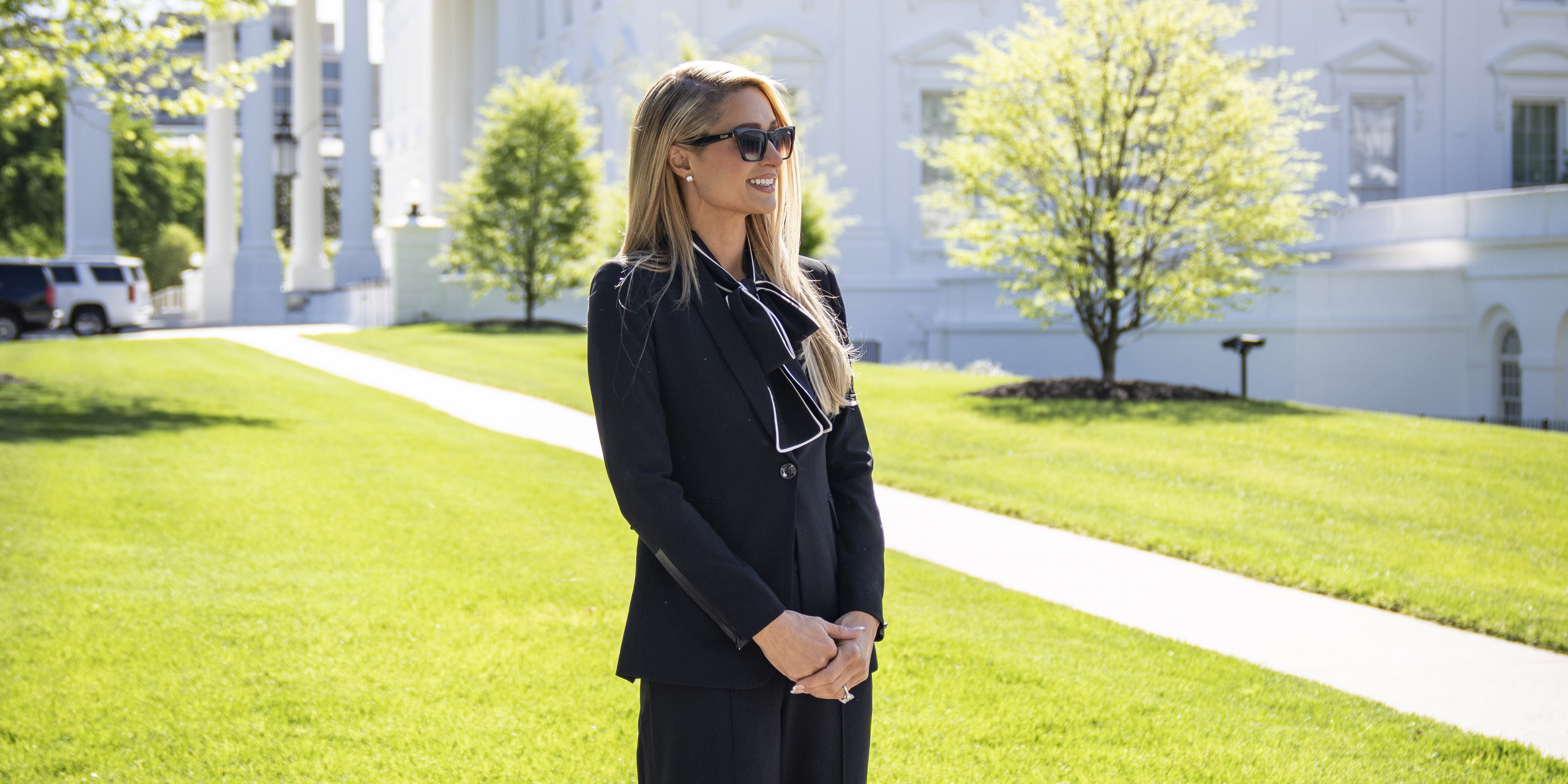 Paris Hilton Returns to the White House | PS Celebrity