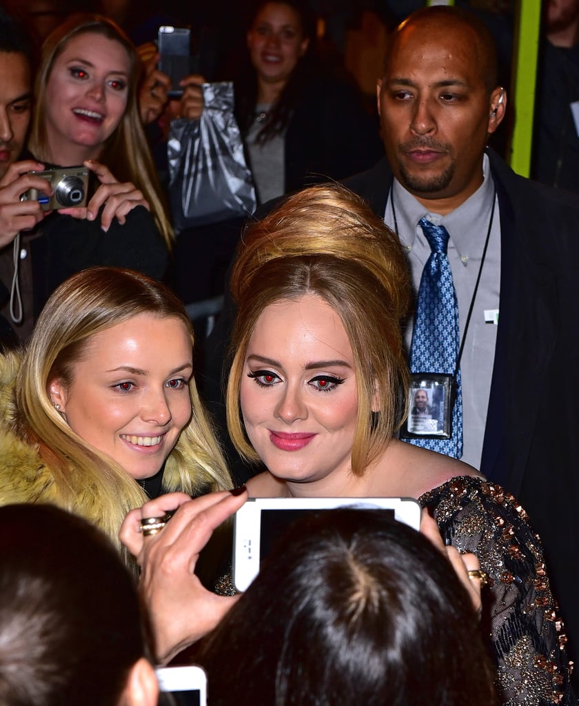 Adele Poses With Fans Outside Radio City Music Hall 2015 | POPSUGAR ...