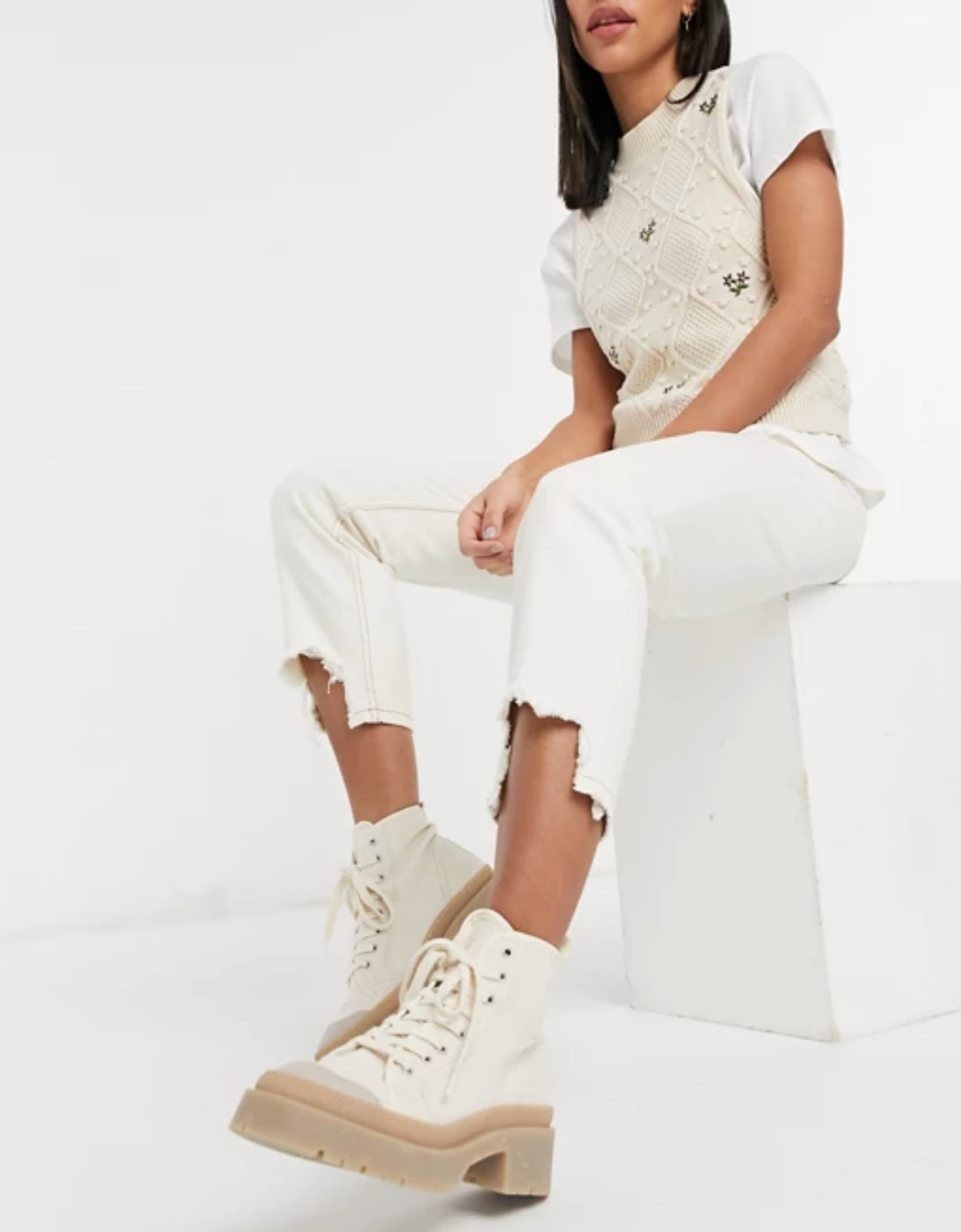 Skinny Jeans Are Out, According to Gen Z and TikTok | PS Fashion