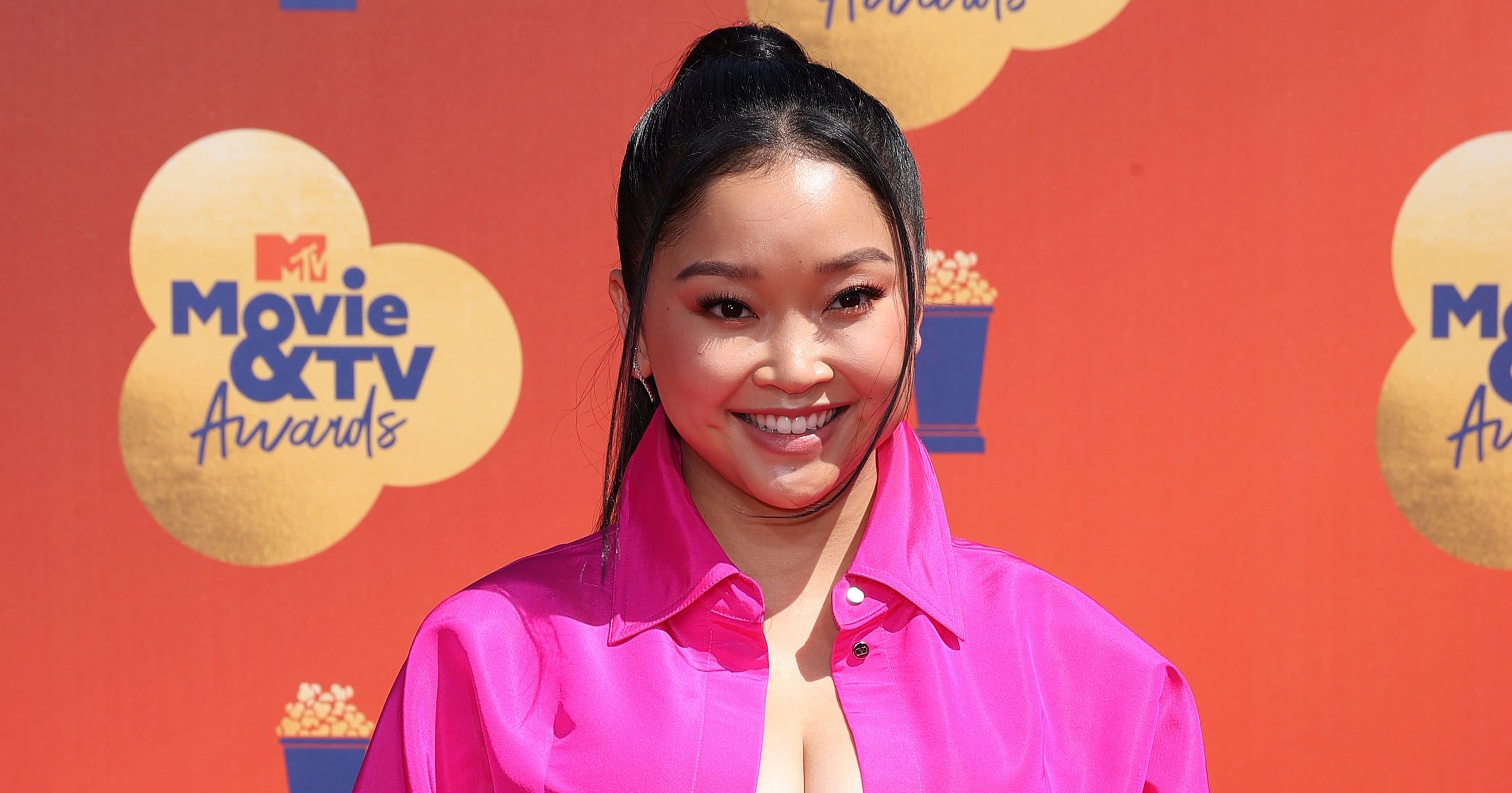 Lana Condor's Valentino Outfit at 2022 MTV Movie & TV Awards | PS Fashion
