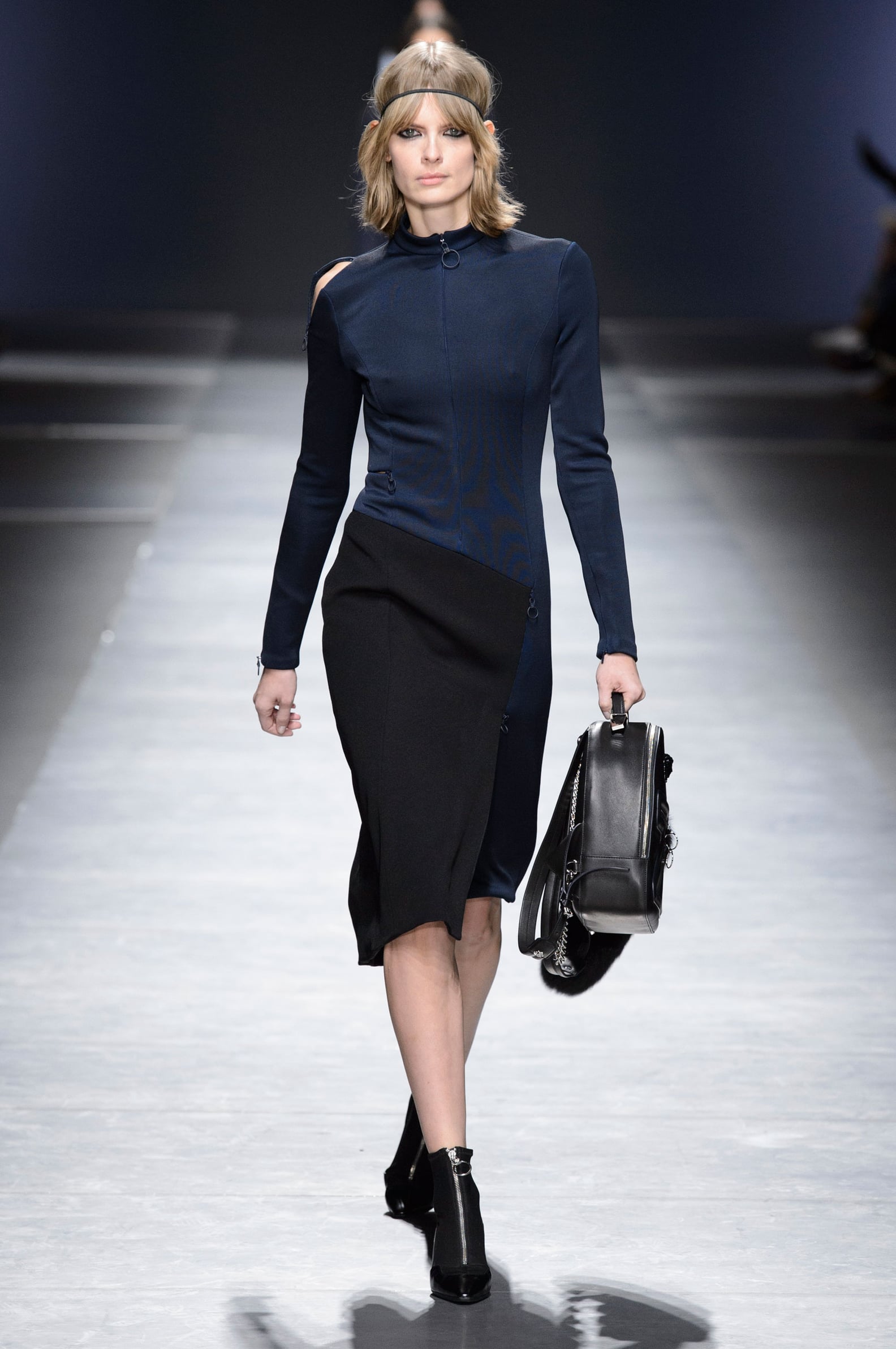 Versace Fall 2016 Runway | PS Fashion